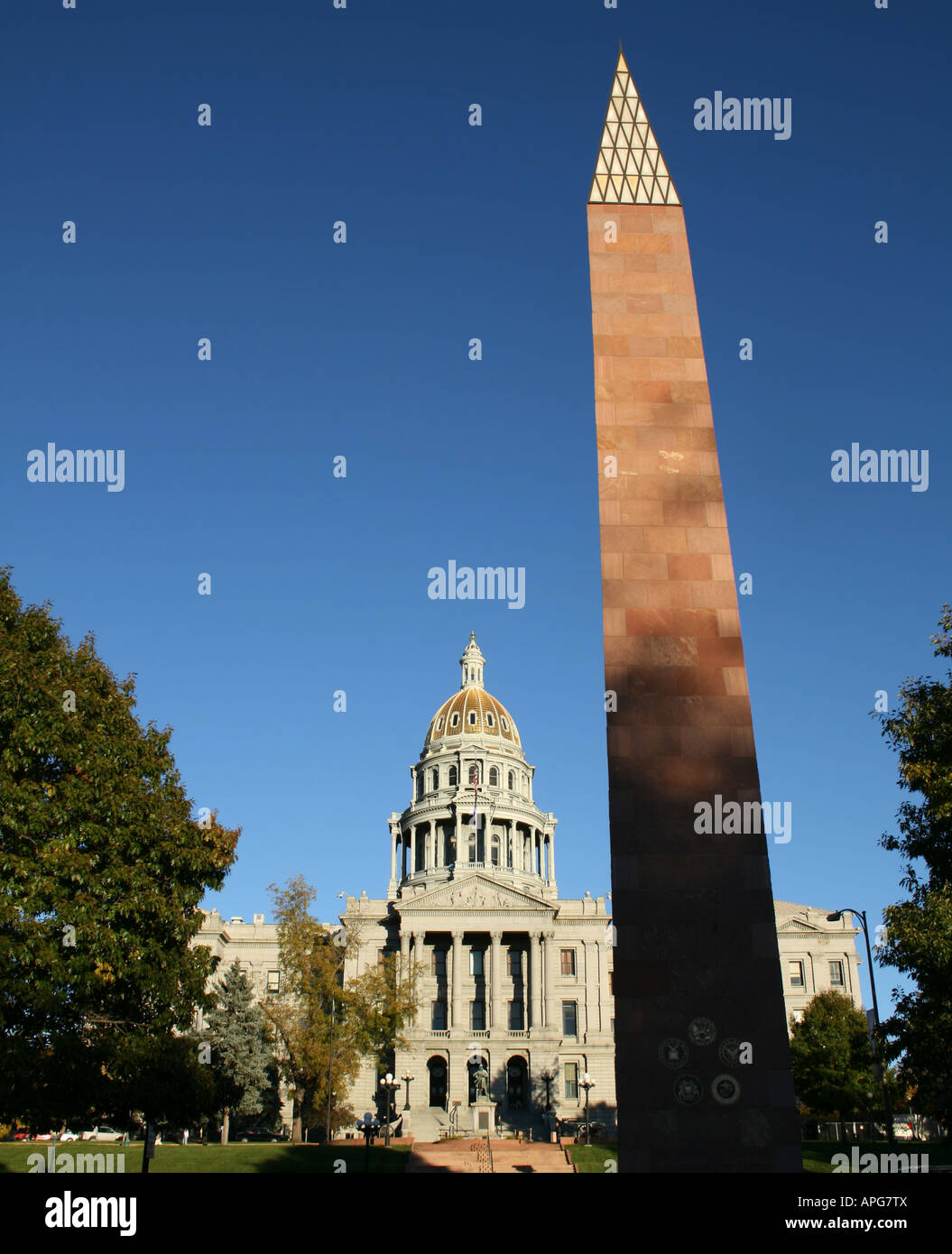 Colorado Armed Forces memorial and Denver state capitol building ...