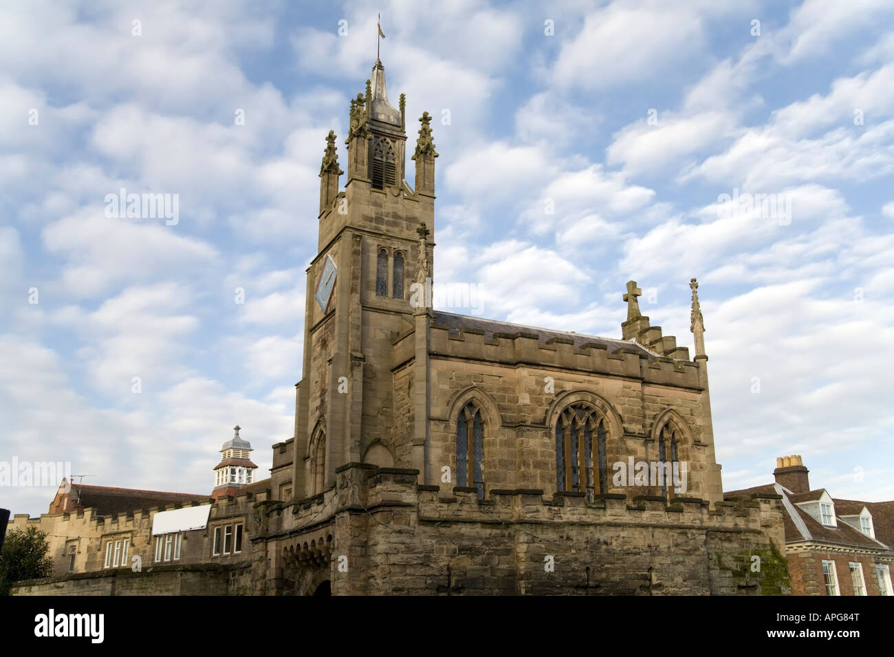 The church on the East gate of Warwick Stock Photo - Alamy