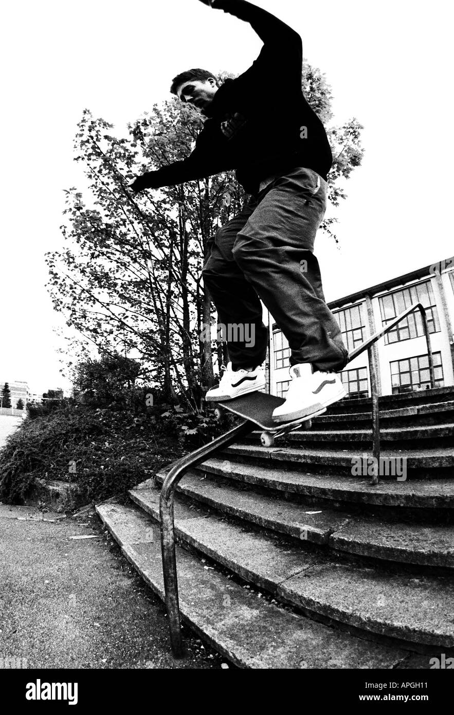 Skateboarding action sequence hi-res stock photography and images - Alamy