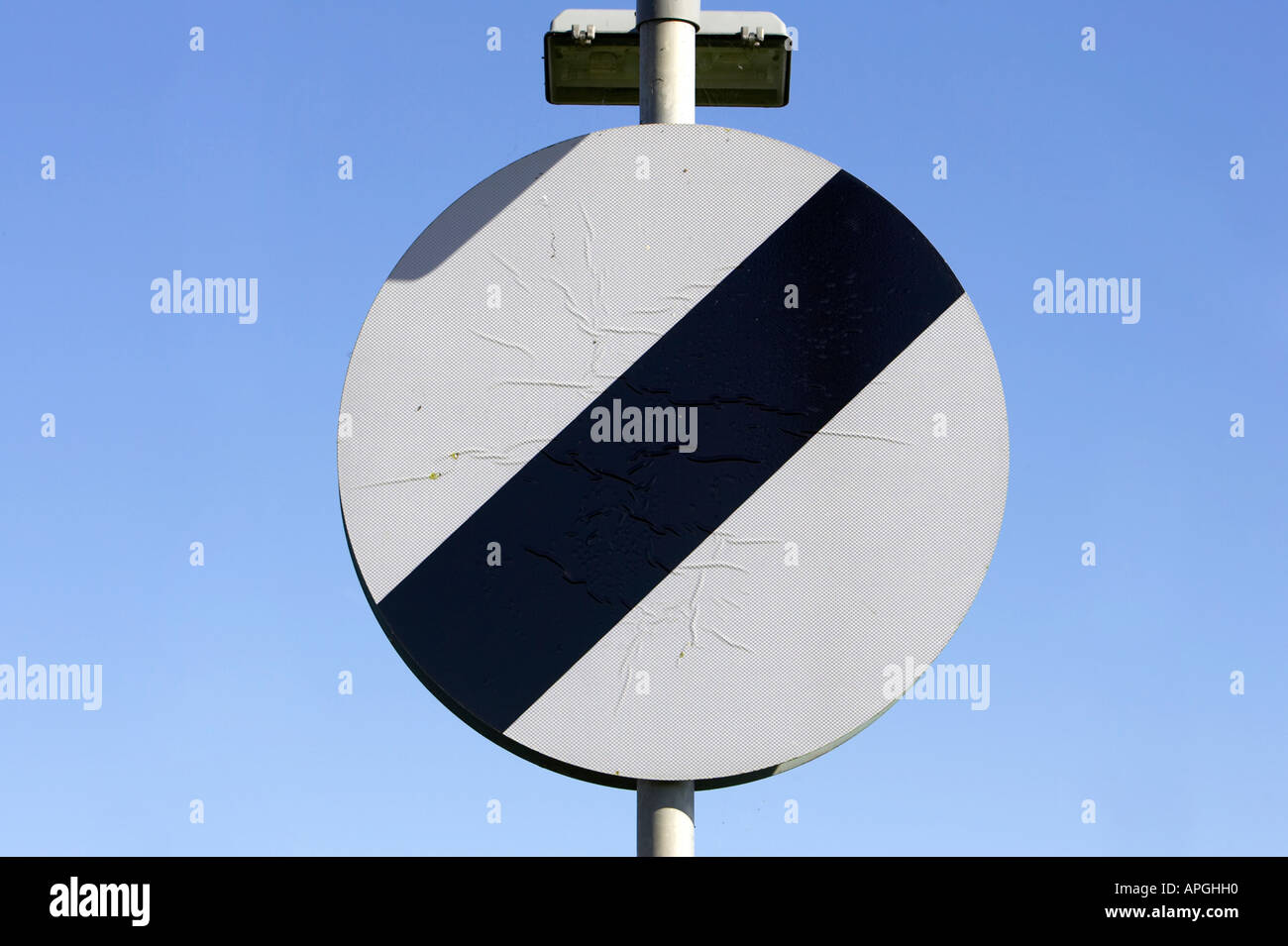 national speed limit applies black and white prohibitive speed limit ...