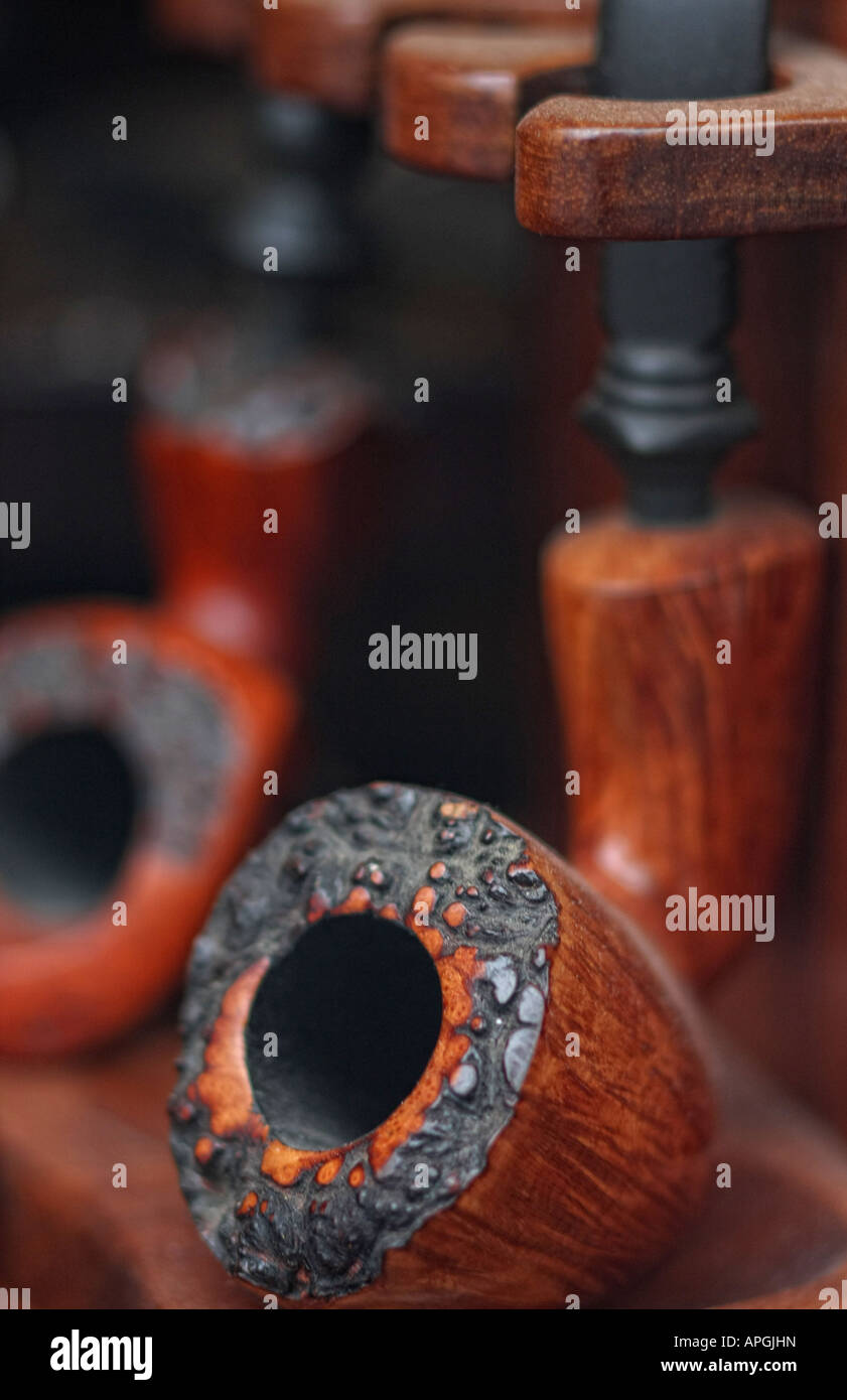 Old smoker retro hi-res stock photography and images - Alamy