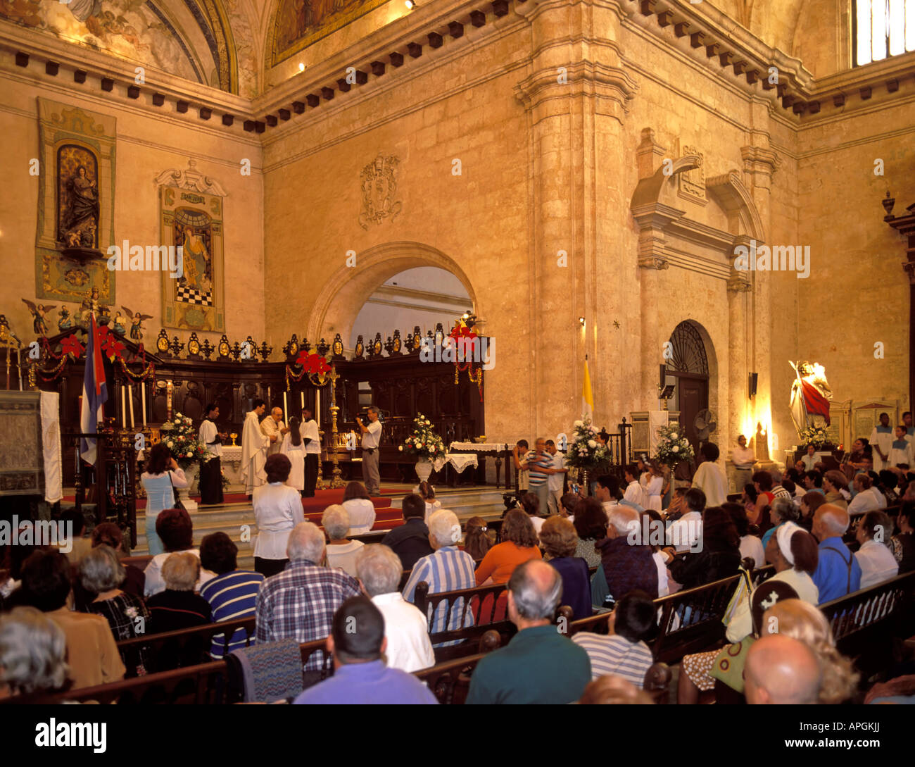 Historical catholic congregation hi-res stock photography and images ...