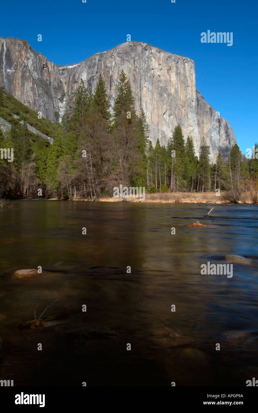 El Capitan and the Merced river in early spring, Yosemite National Park ...