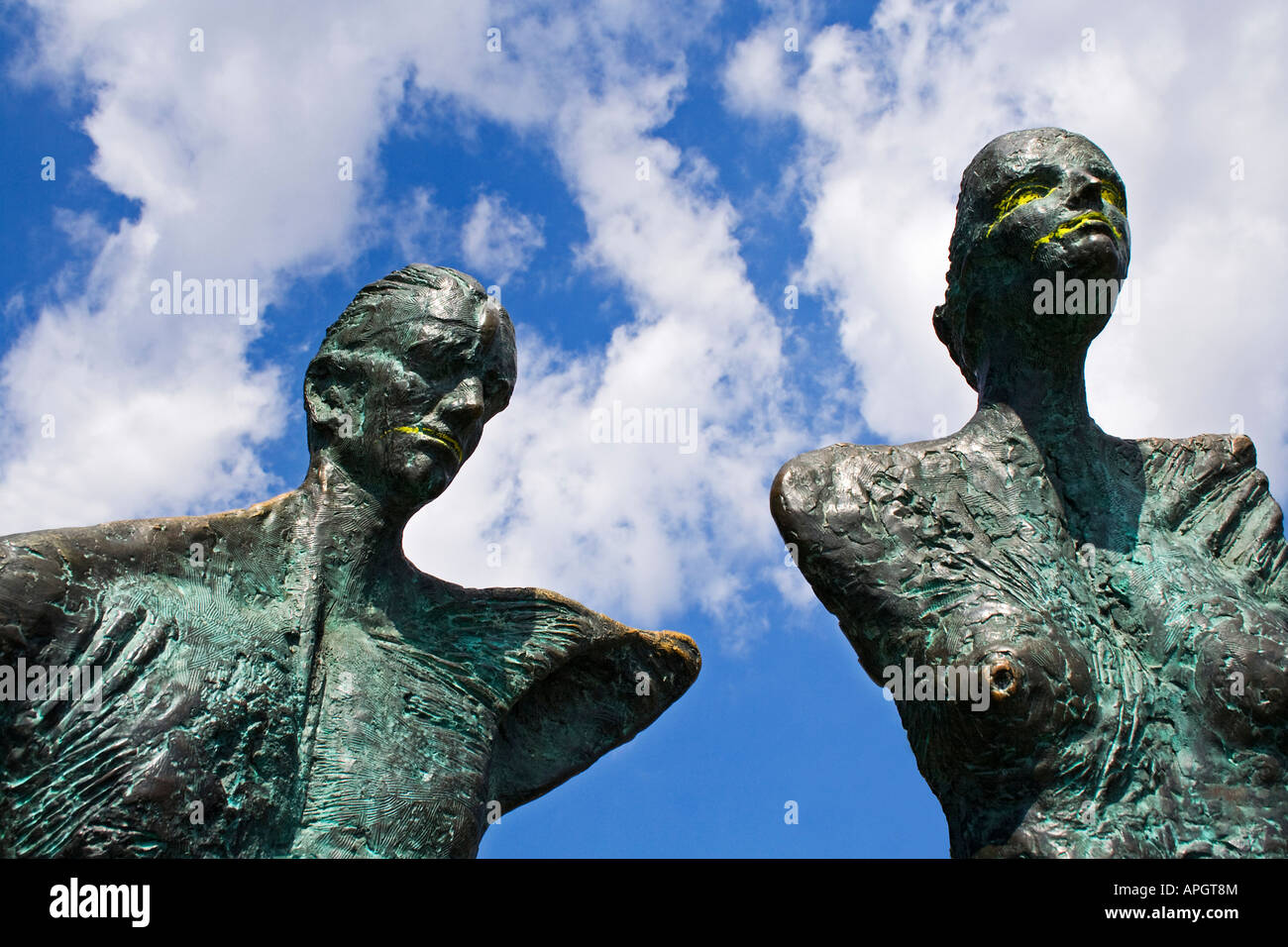 Female statues hi-res stock photography and images - Alamy