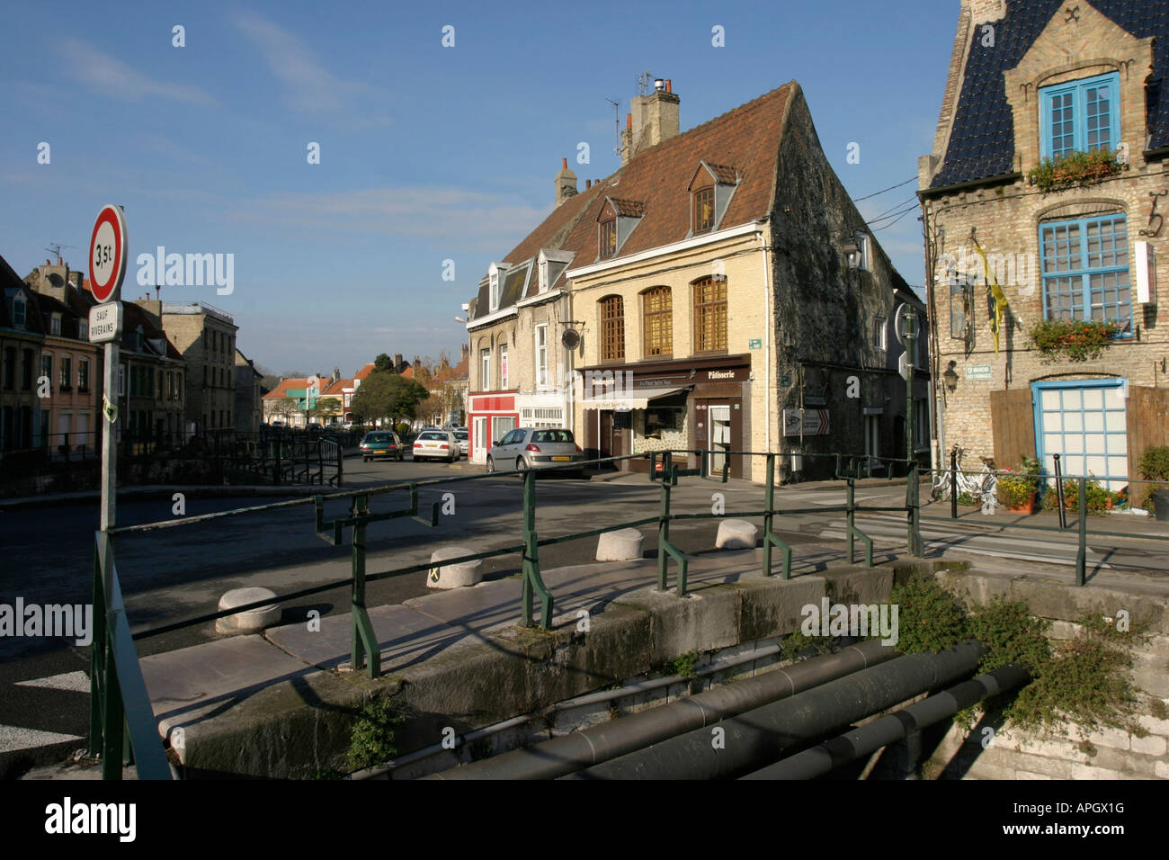BERGUES FLEMISH FORTIFIED TOWN IN NORTHERN FRANCE Stock Photo - Alamy