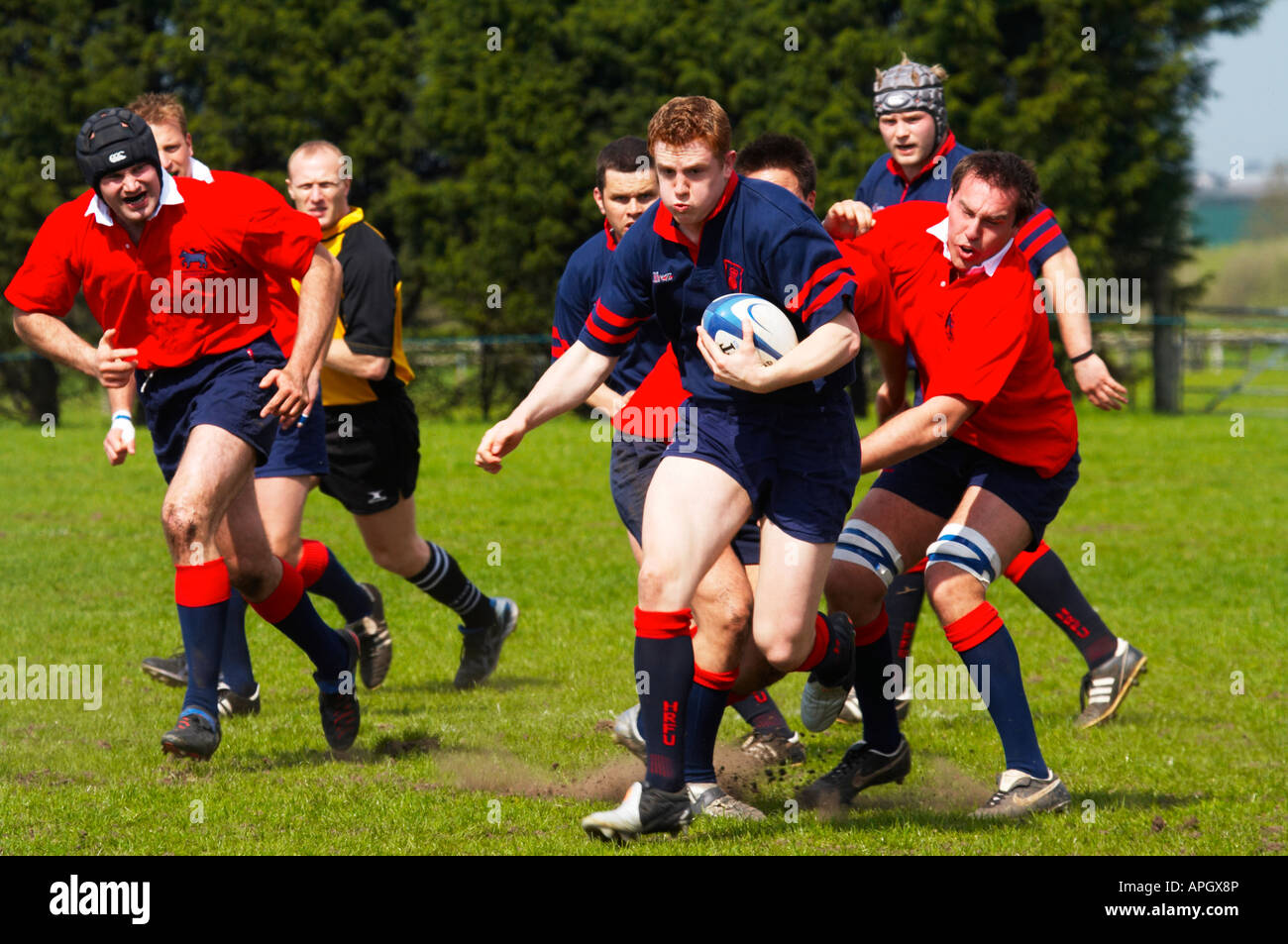Rugby running for try hi-res stock photography and images - Alamy