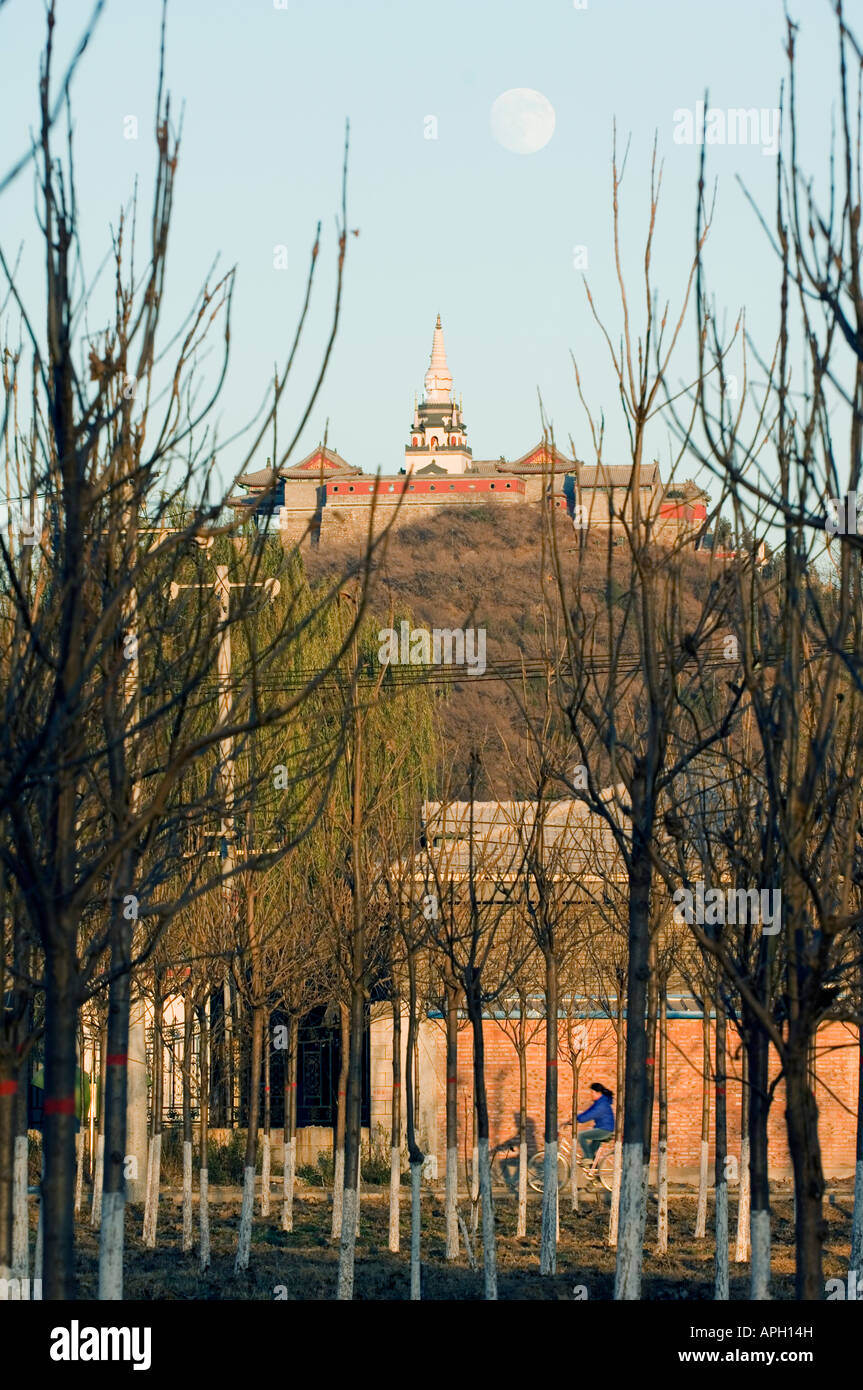 Full moon over temple hi-res stock photography and images - Alamy
