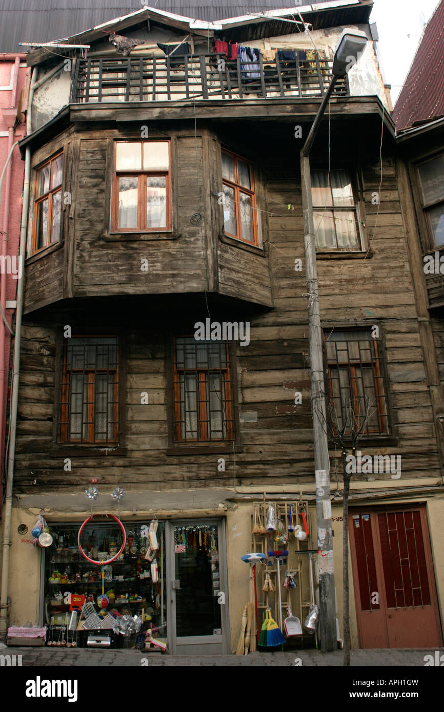 Wooden Ottoman house in Istanbul, Turkey Stock Photo - Alamy