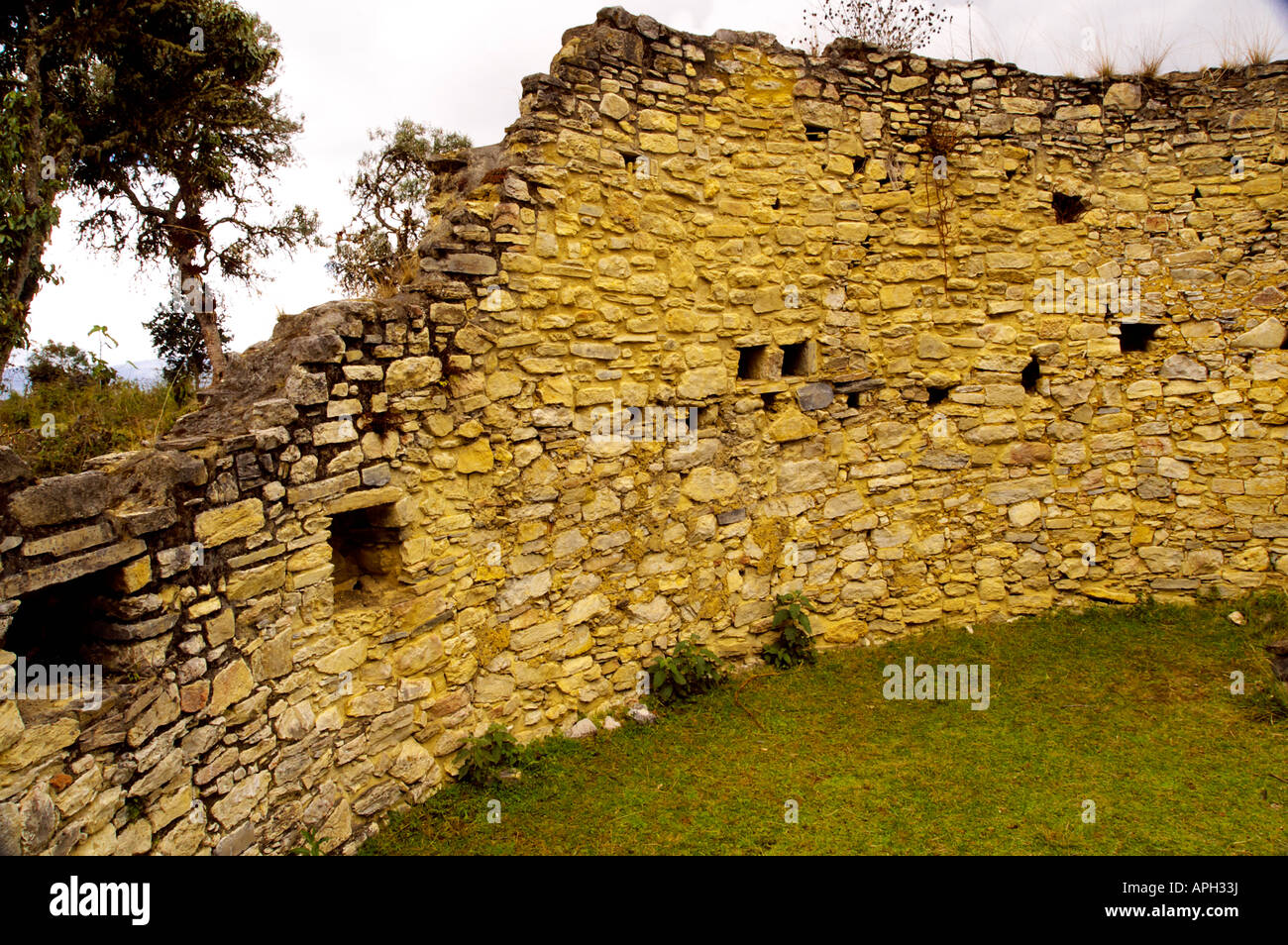 The mysterious super fortress of the Chachapoyan Cloud People Stock ...