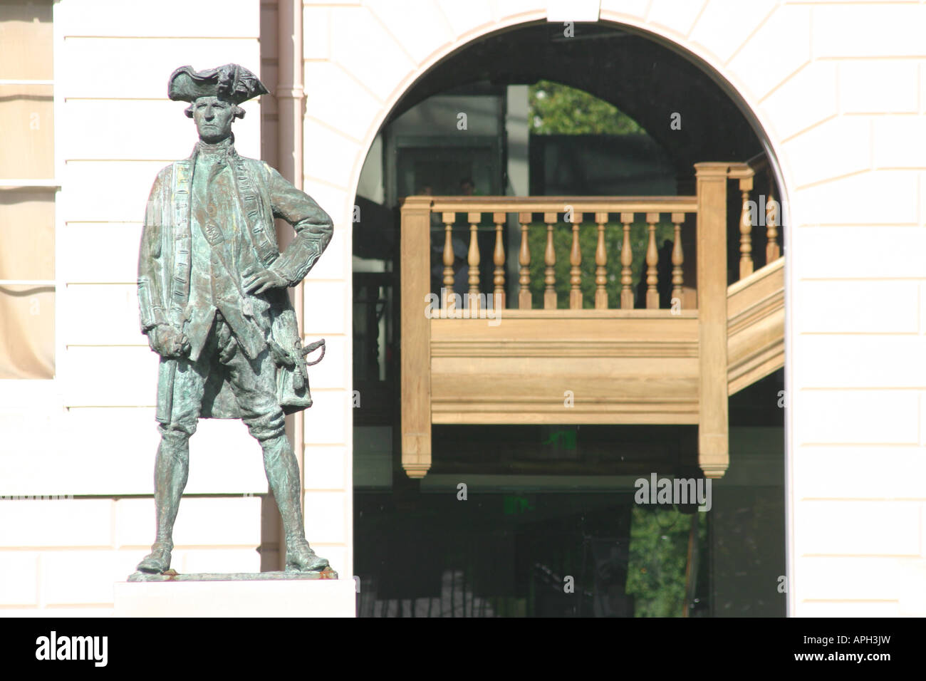 captain cook statue former old naval college greenwich Stock Photo - Alamy