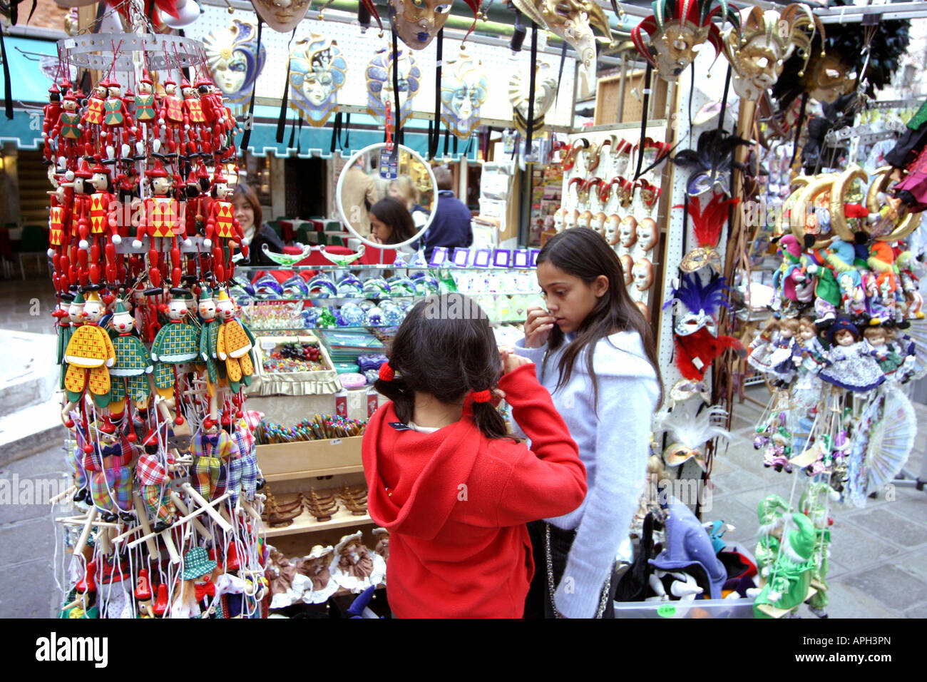Buying souvenirs in venice hi-res stock photography and images - Alamy