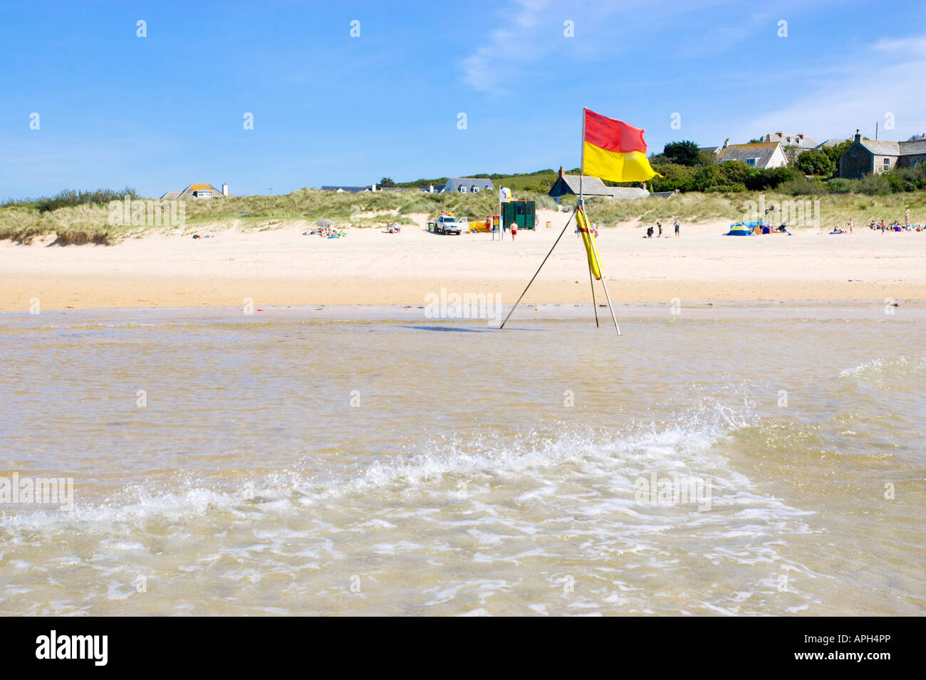 Kernow flags hi-res stock photography and images - Alamy