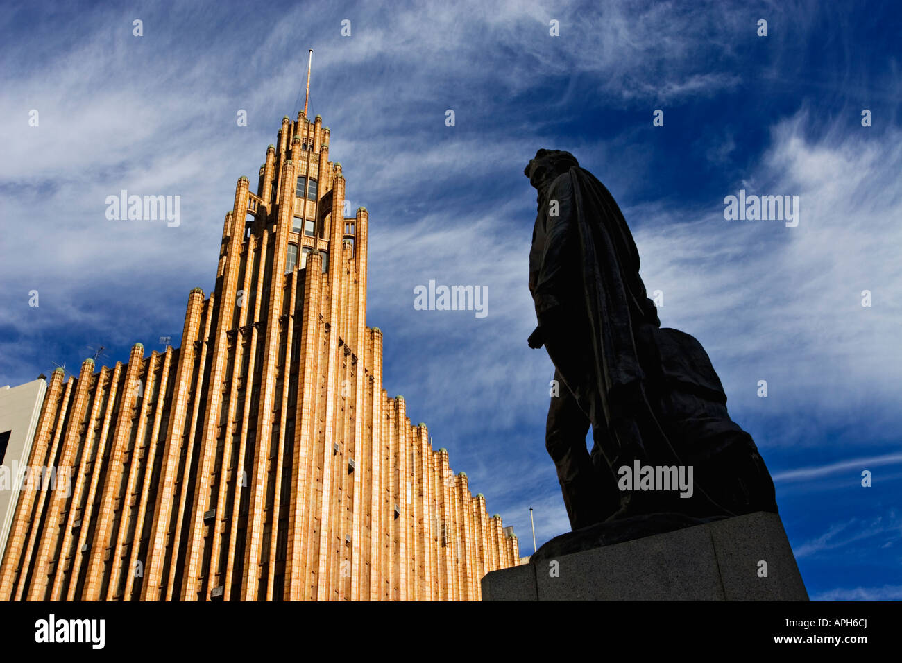 Melbourne Architecture / An Architectural study of the Art Deco styled ...