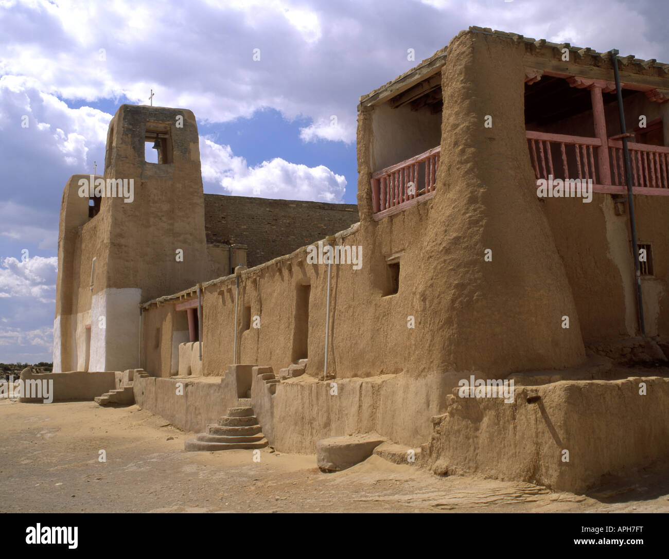 Acoma pueblo sky city hi-res stock photography and images - Alamy