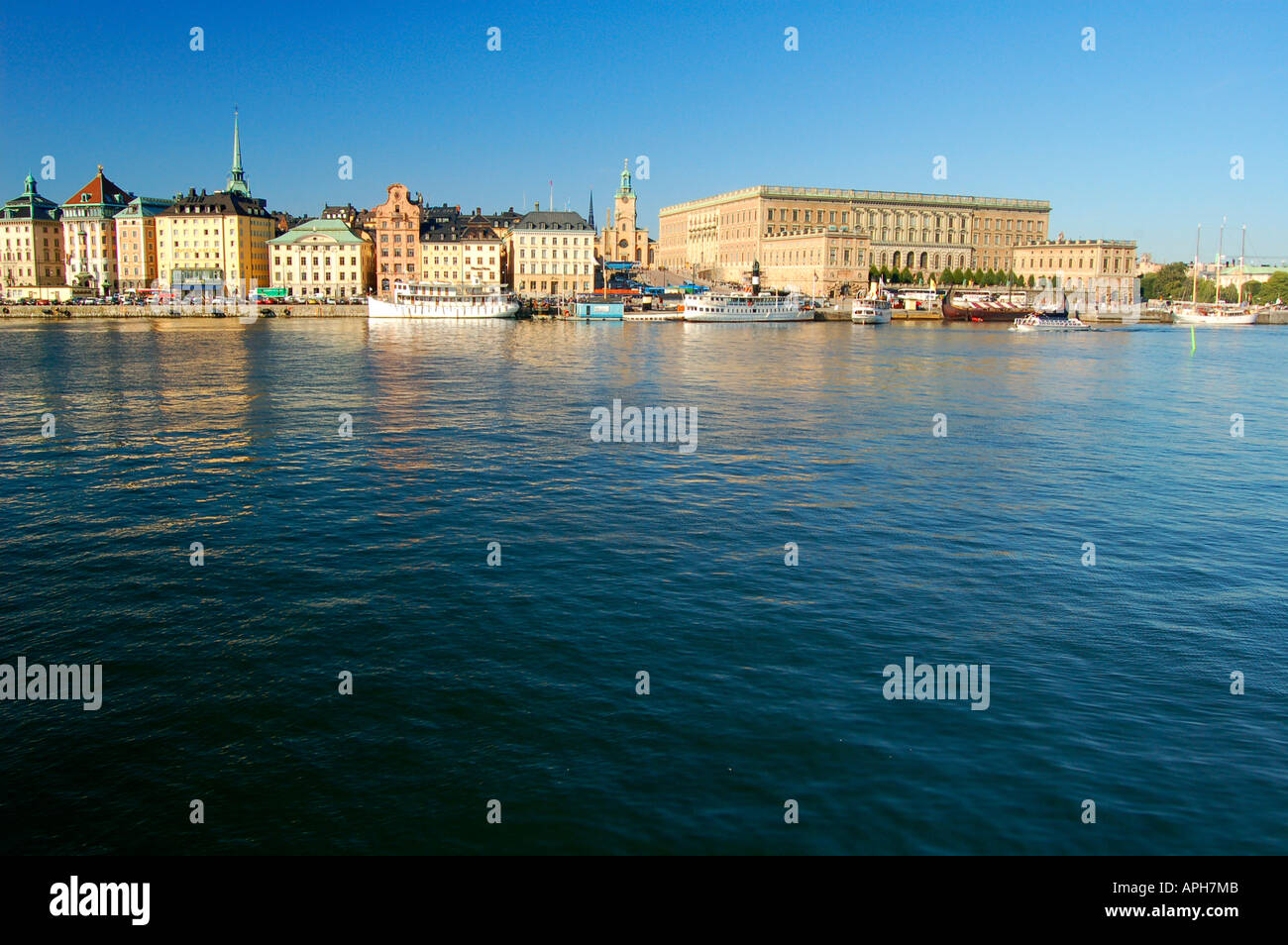 The soft morning sun casts its light on the Royal Palace and Old Town ...