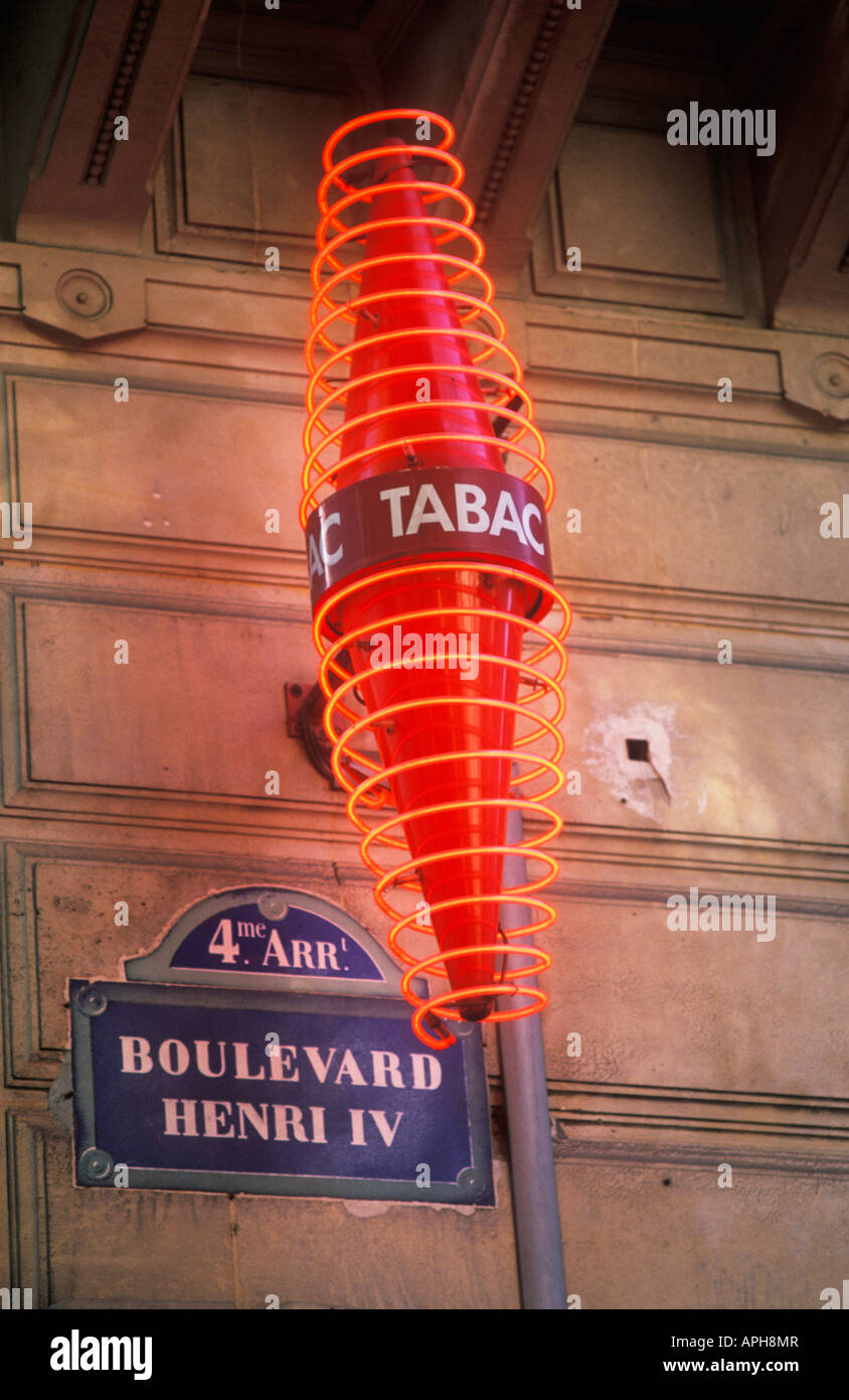 A Parisian Tabac sign Stock Photo - Alamy