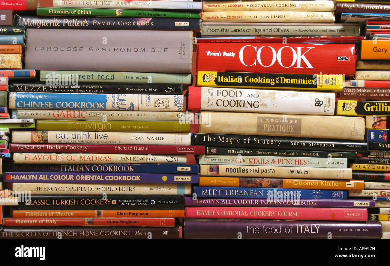Pile of cookery books hi-res stock photography and images - Alamy