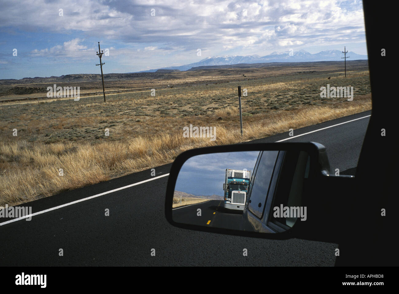 Big rig truck rear hi-res stock photography and images - Alamy