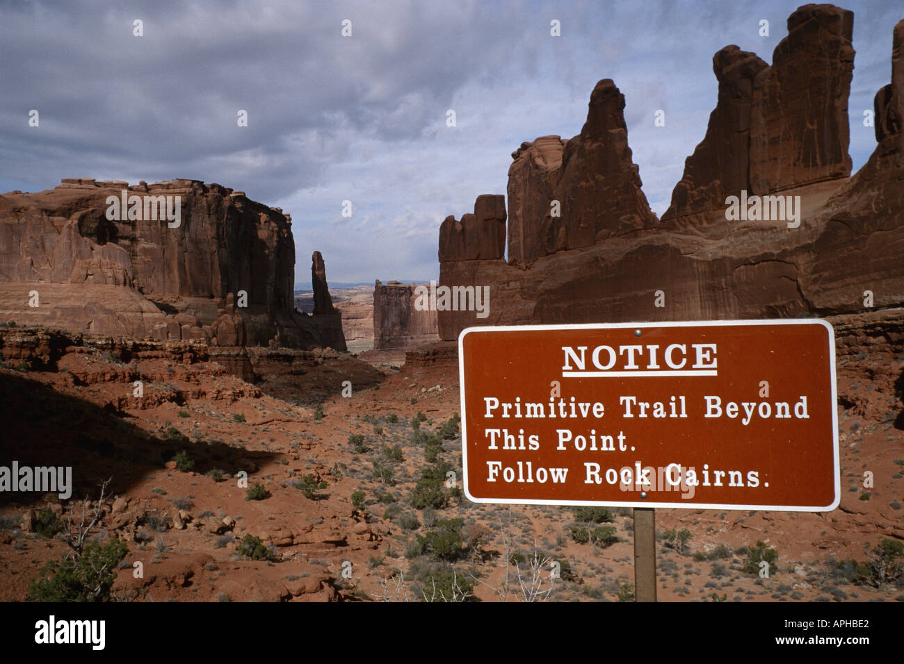 Primitive trail beyond this point follow rock cairns Park Avenue ...