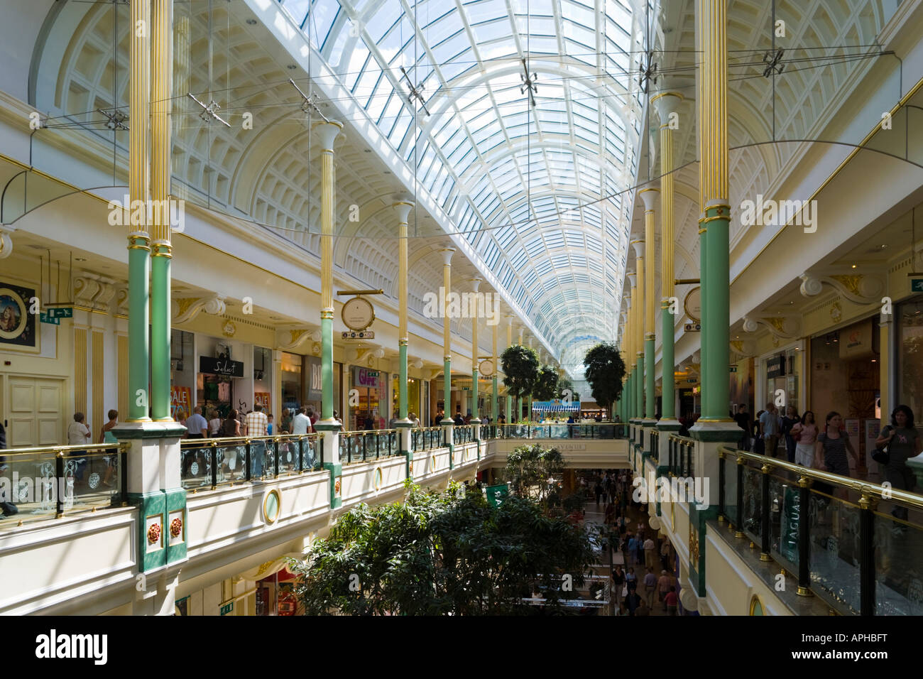 Trafford centre, manchester hi-res stock photography and images - Alamy