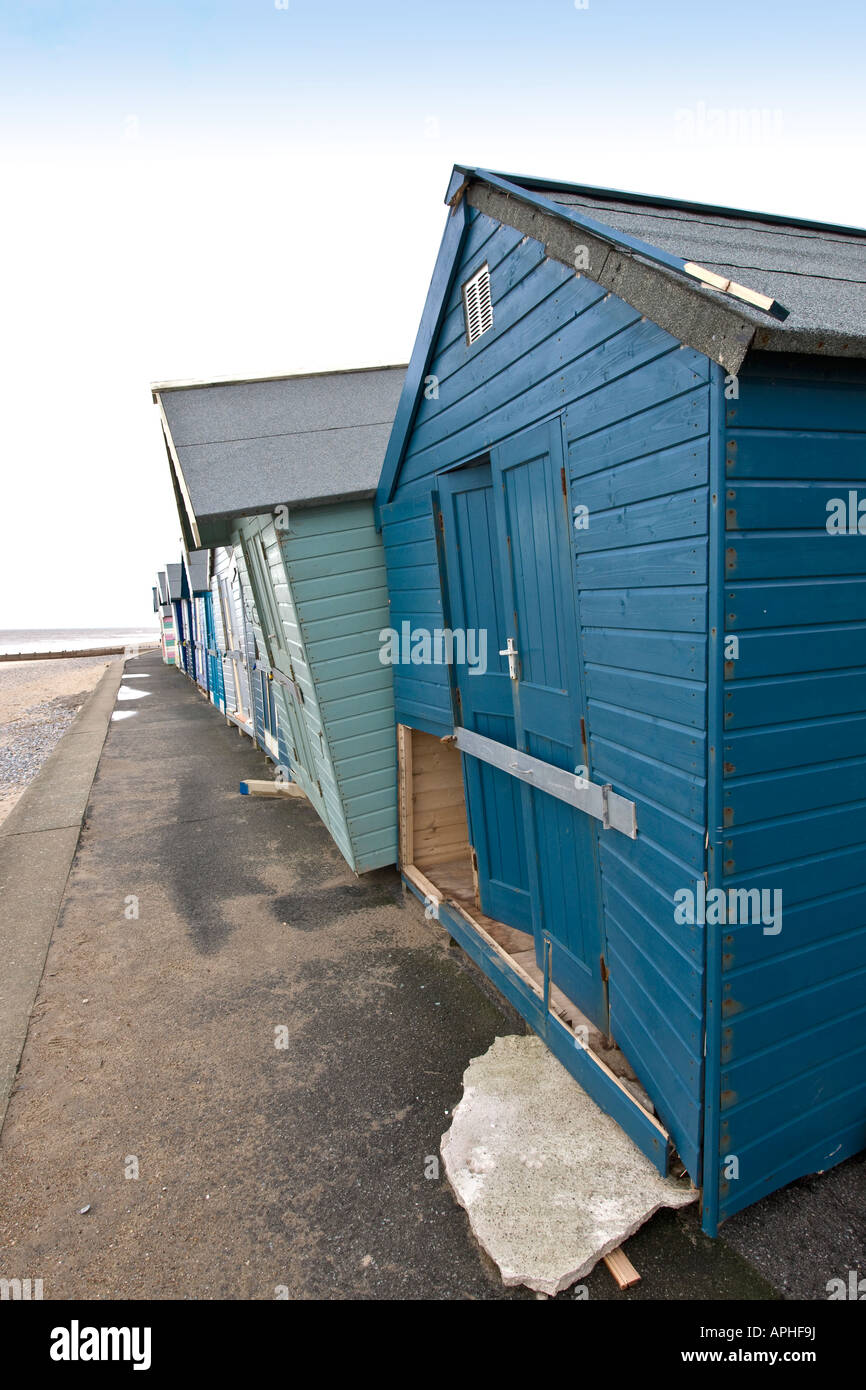 Book cover beach huts image hi-res stock photography and images - Alamy