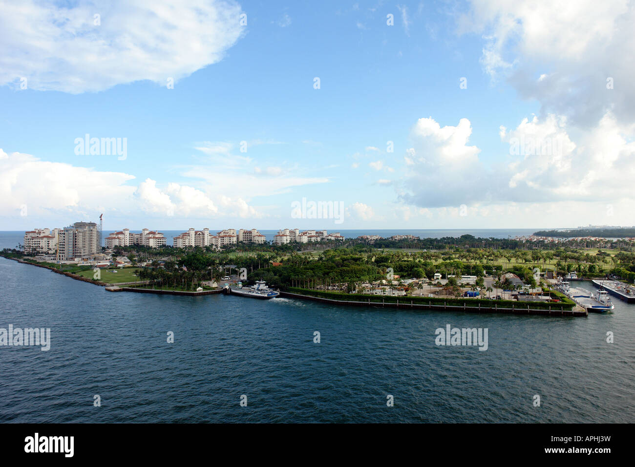 aerial view of miami Stock Photo - Alamy