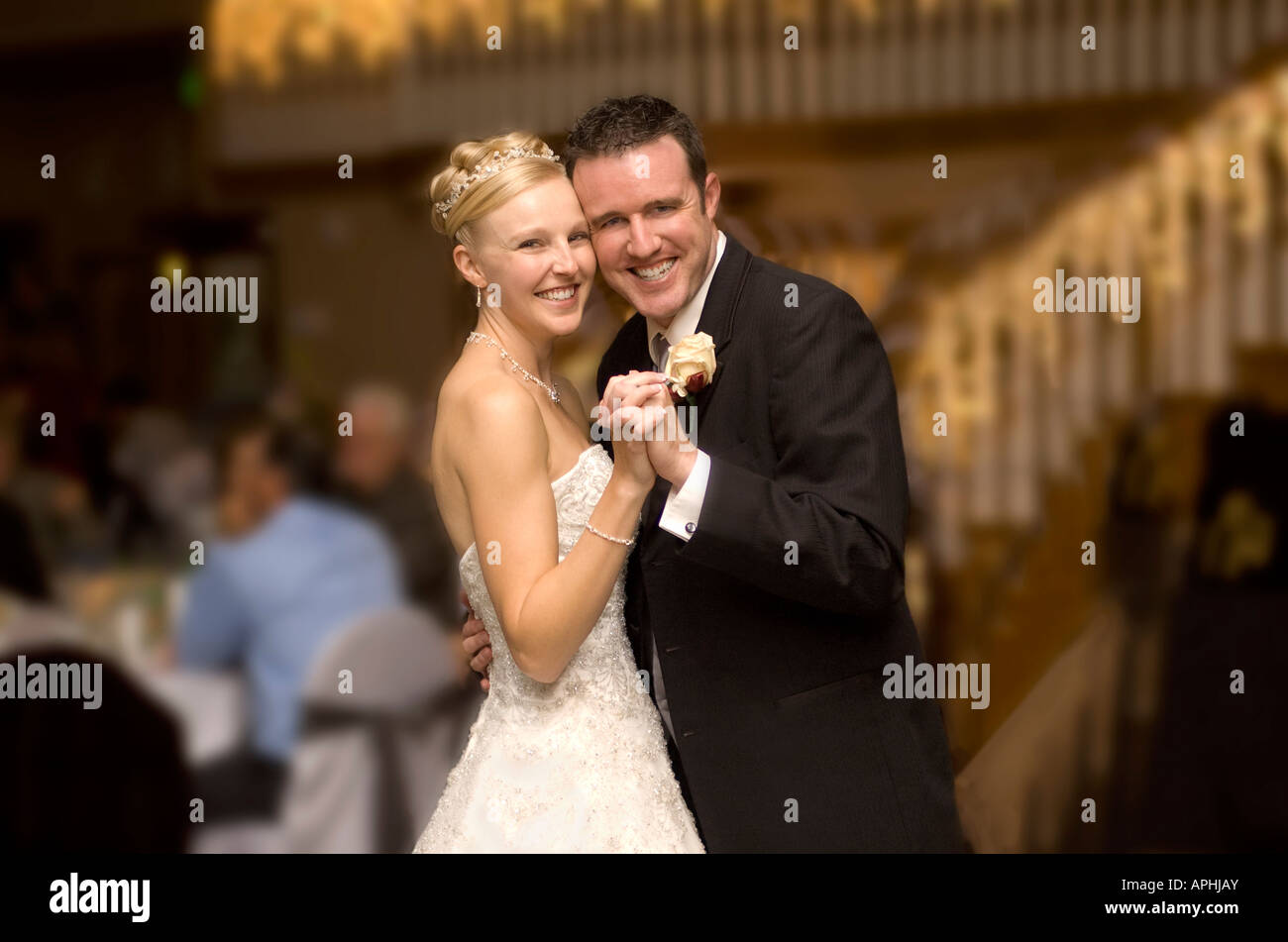 Bride and groom dancing Stock Photo - Alamy