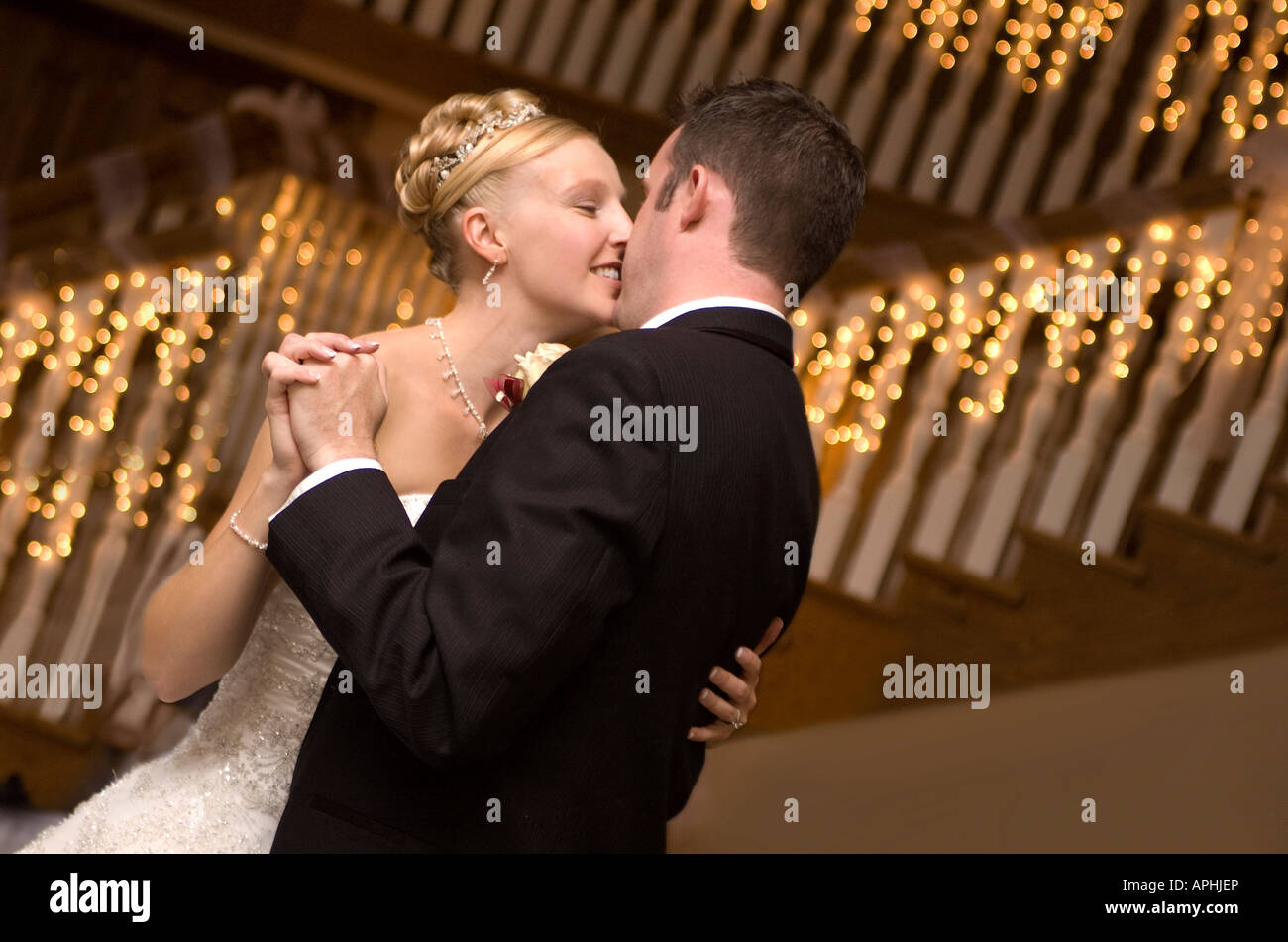 Bride and groom dancing Stock Photo - Alamy