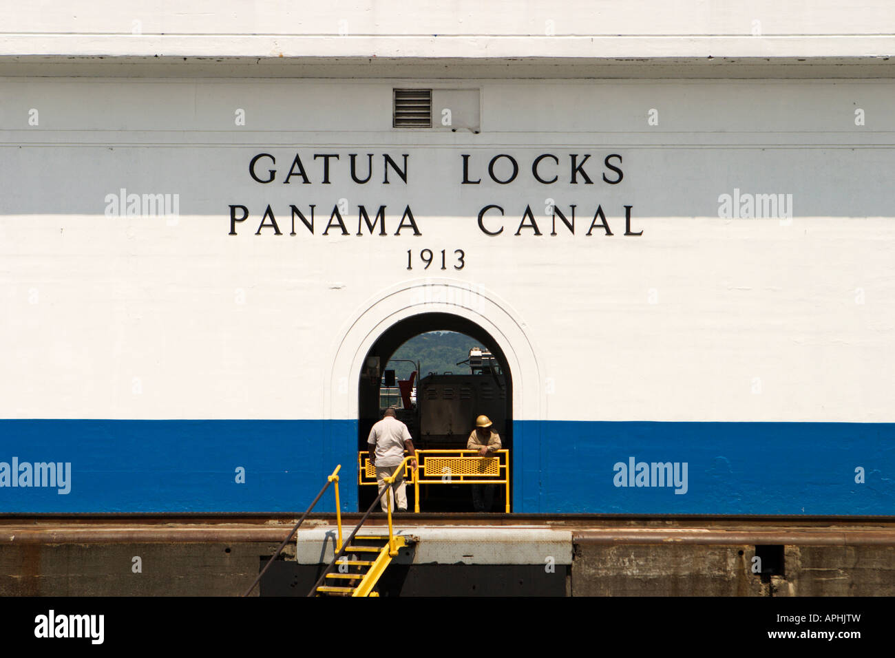 Gatun Locks at the Panama Canal Stock Photo - Alamy