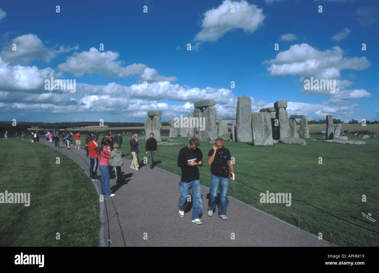 Stonehenge tourists , Stonehenge , England Stock Photo - Alamy