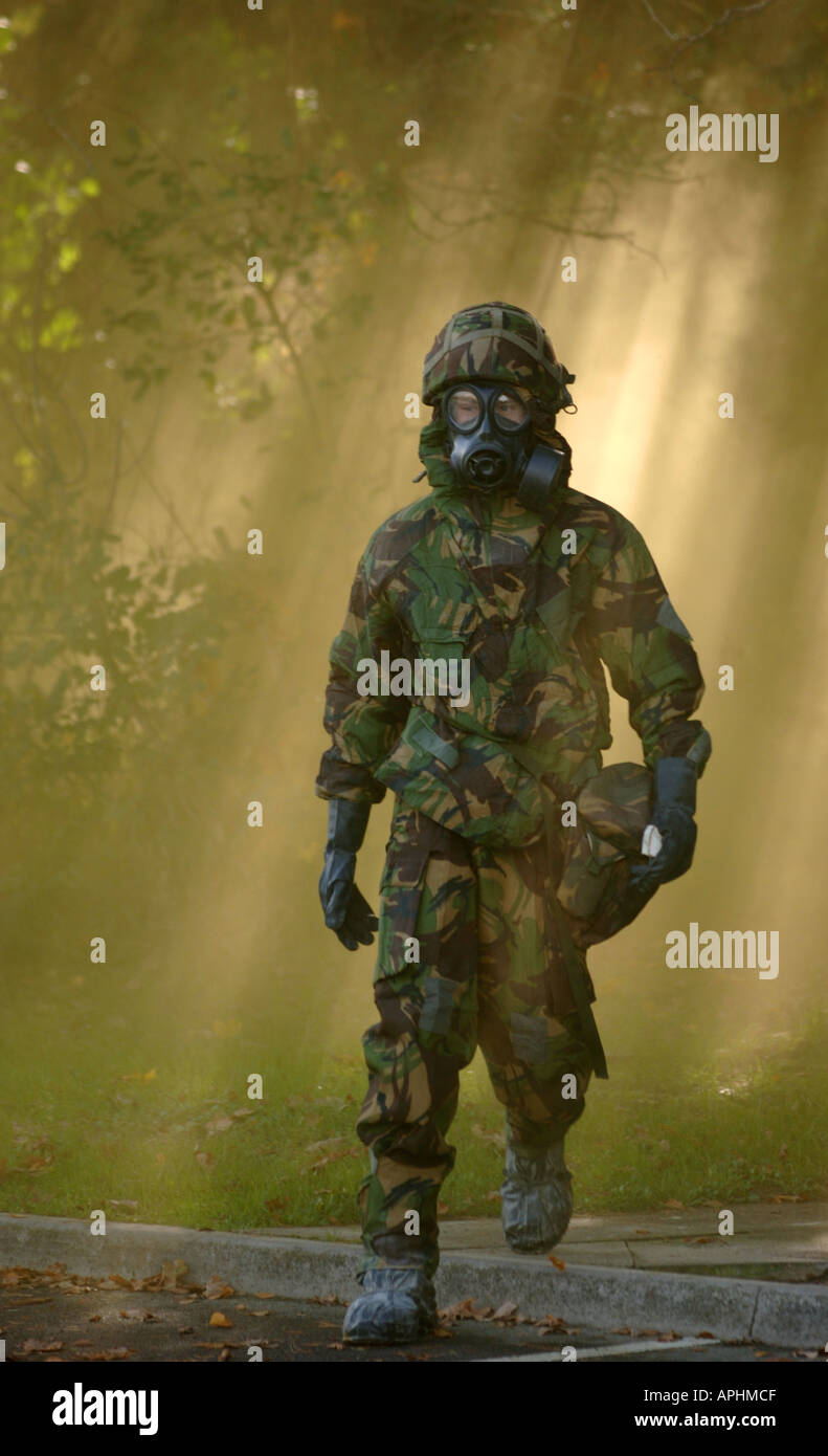 British armed forces gas mask hi-res stock photography and images - Alamy
