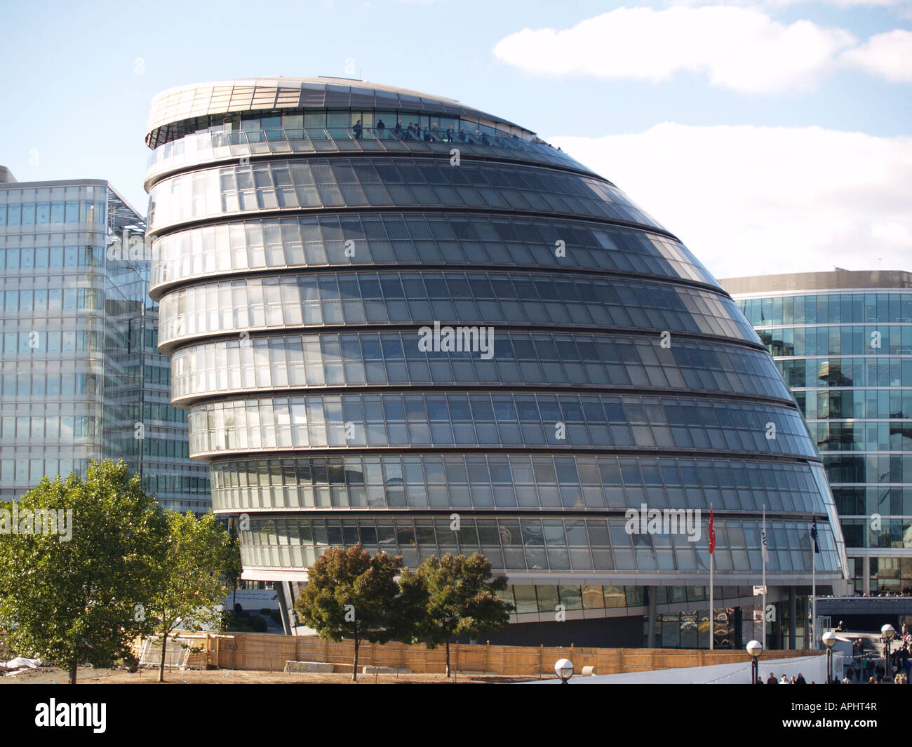 london assembly glass panel building Stock Photo - Alamy