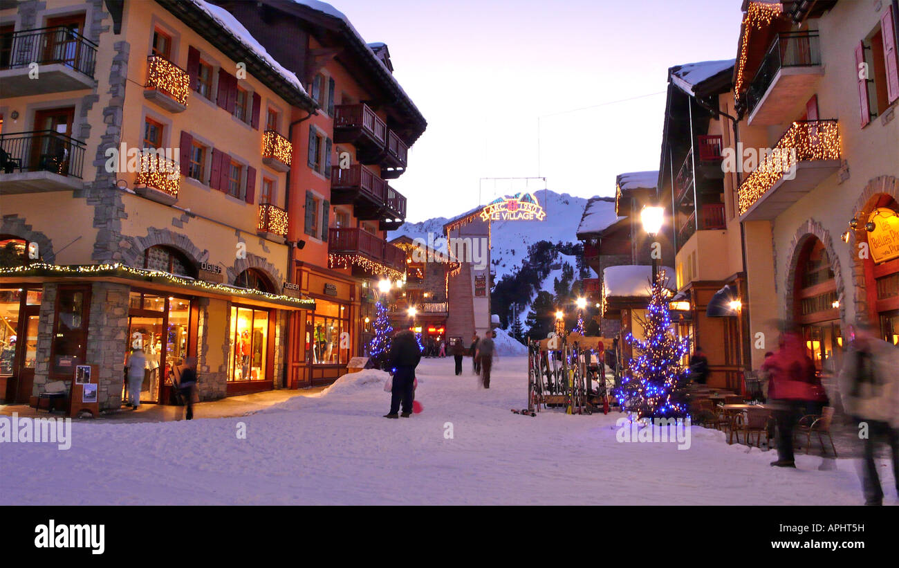 Apres ski les Arc 1950 in the French Alps France Stock Photo - Alamy