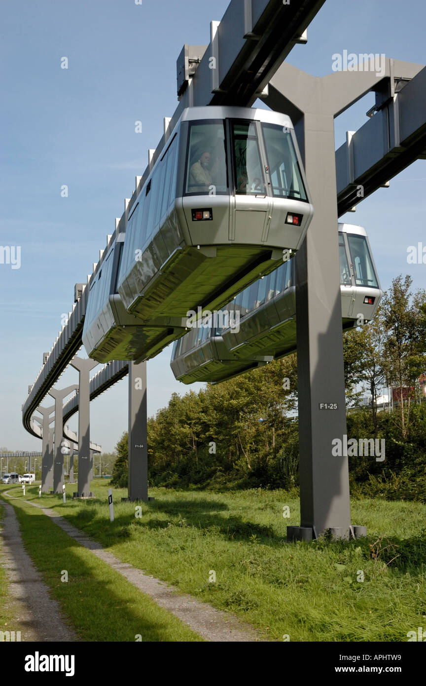 Skytrain, Duesseldorf International Airport, Germany; trains passing ...