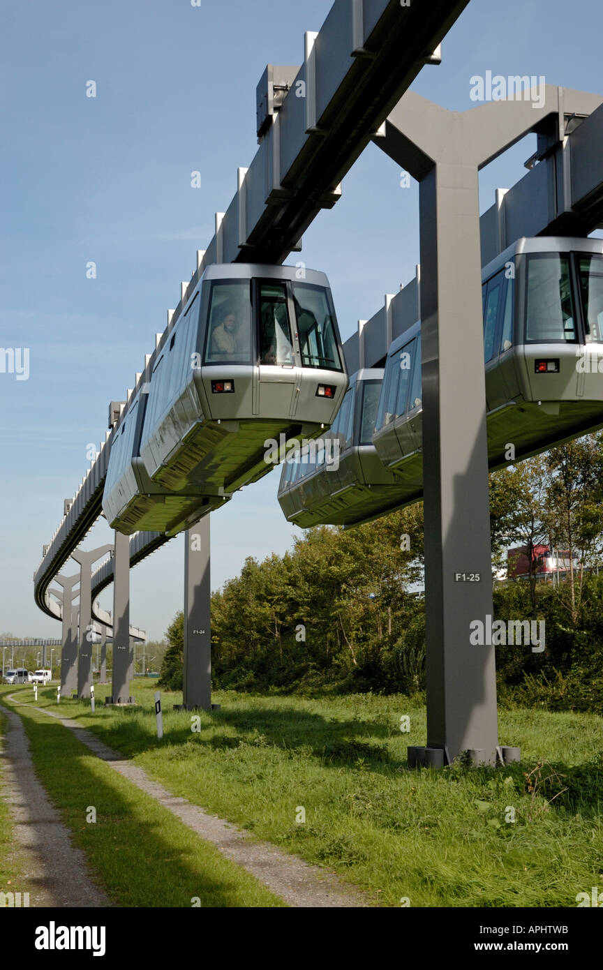 Skytrain, Duesseldorf International Airport, Germany; trains passing ...