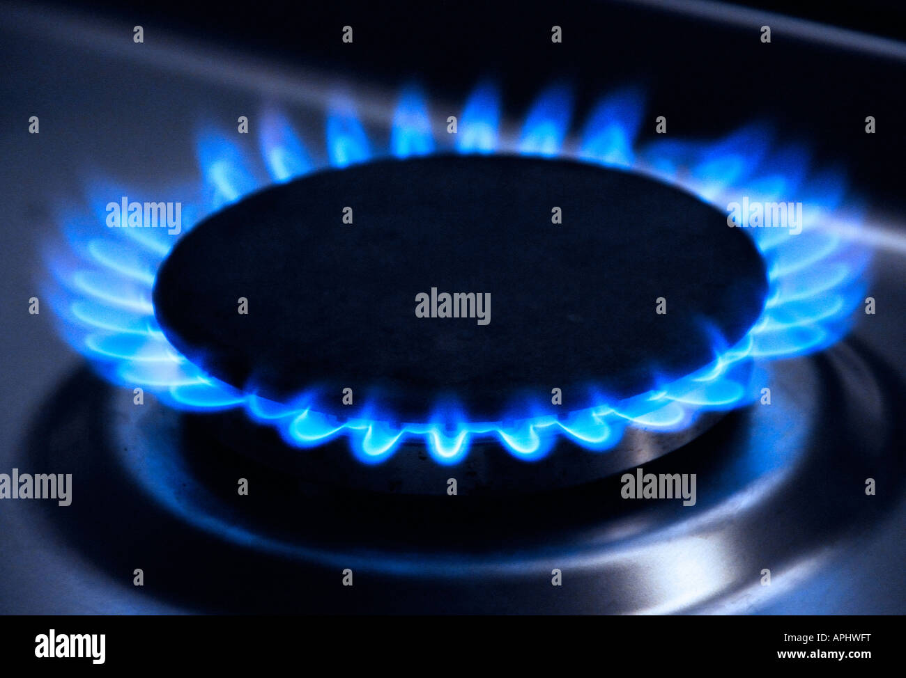 Gas ring cooking hi-res stock photography and images - Alamy