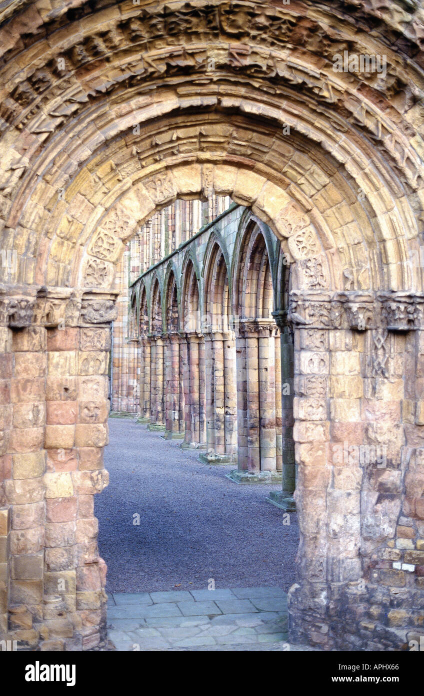 12th century jedburgh abbey hi-res stock photography and images - Alamy