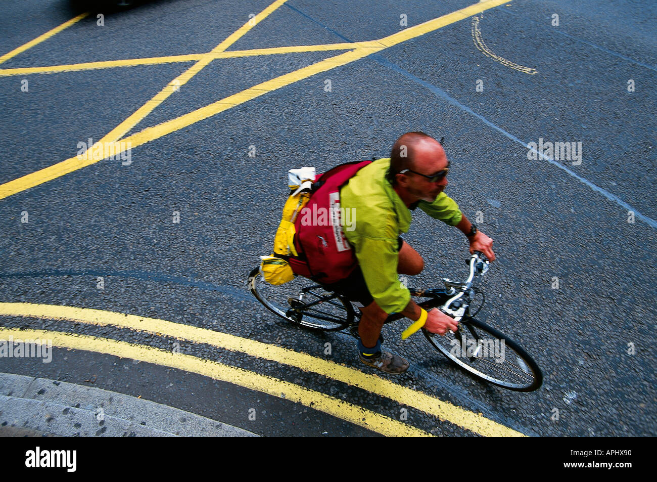 Courier london hi-res stock photography and images - Alamy