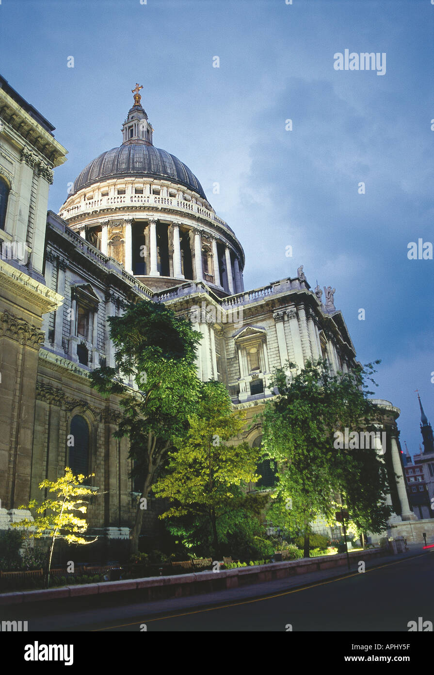 1675 st pauls foundation hi-res stock photography and images - Alamy