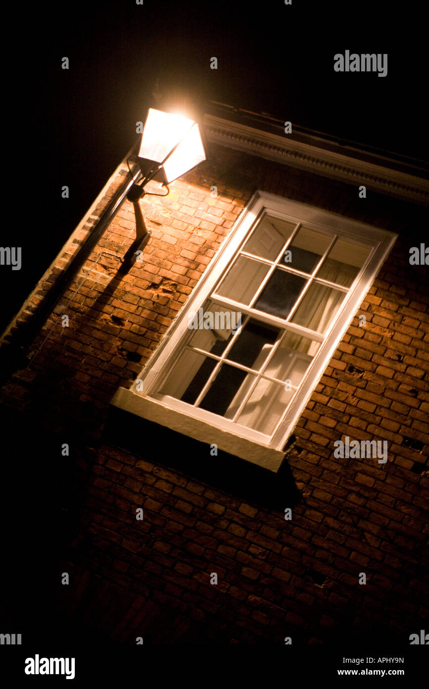 Victorian street lamp night hi-res stock photography and images - Alamy