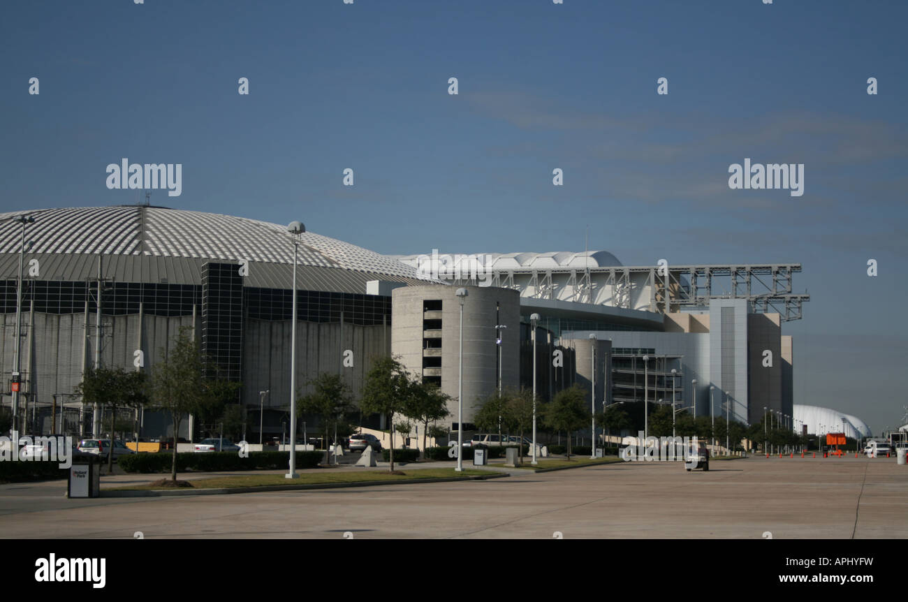 Basketball stadium toyota center hi-res stock photography and images ...