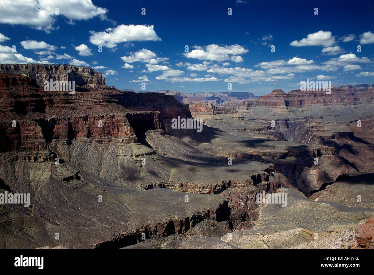 Rock formations on the South Kaibab Trail beginning at Yaki Point on ...