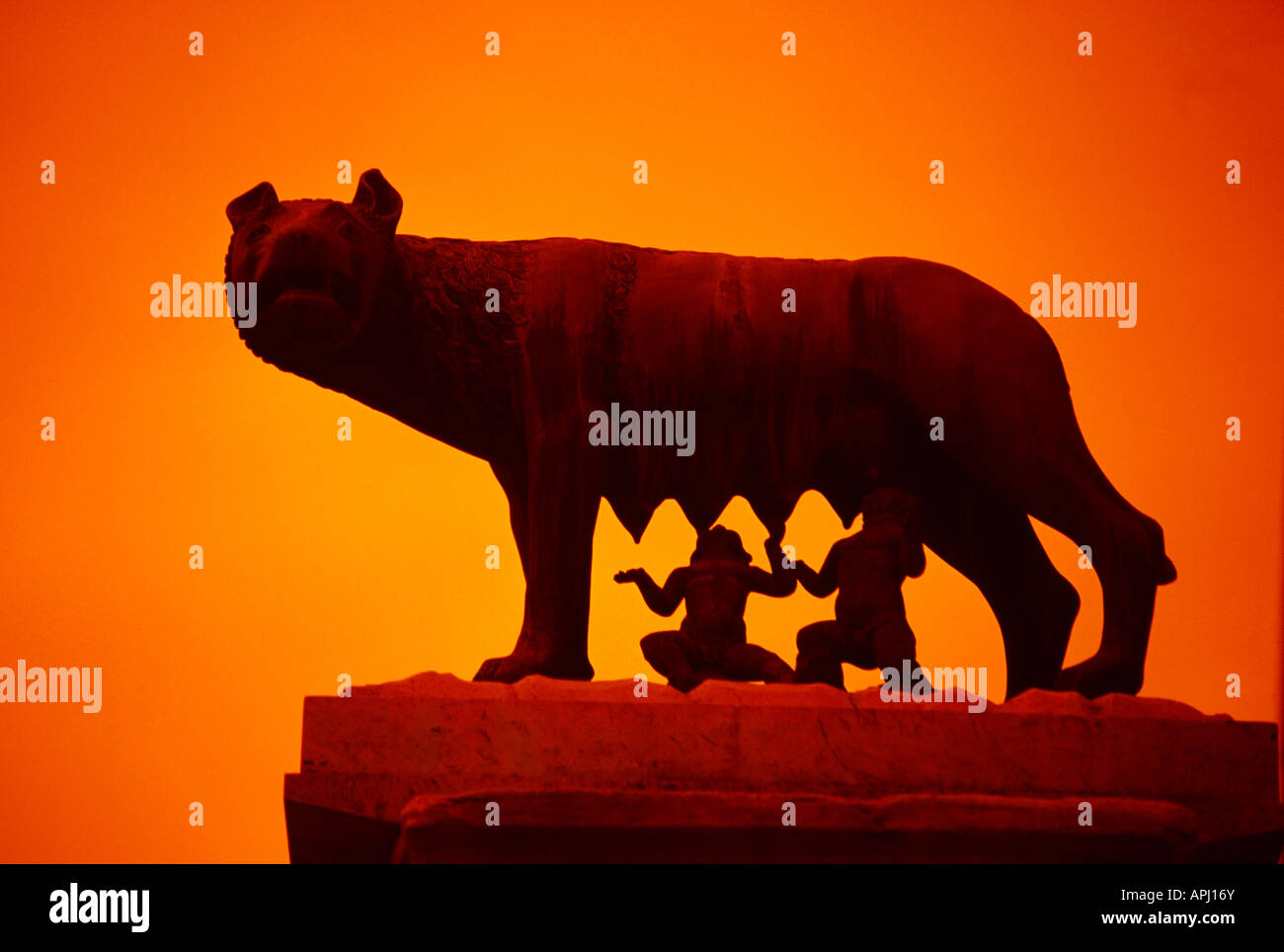 Capitoline Rome Italy Romulus & Remus & She Wolf Stock Photo - Alamy
