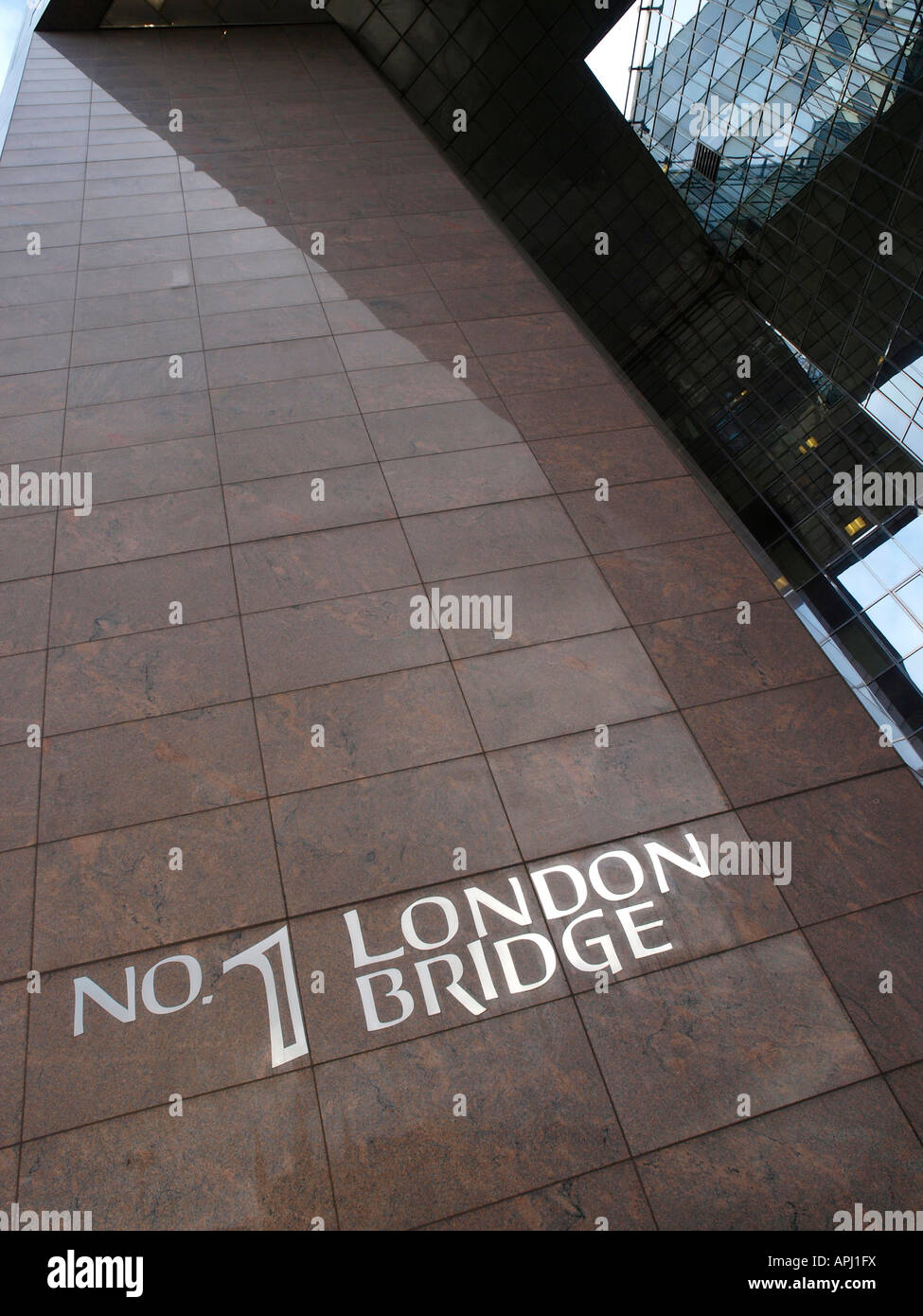Architects John S. Bonnington Partnership No 1 London Bridge London UK ...