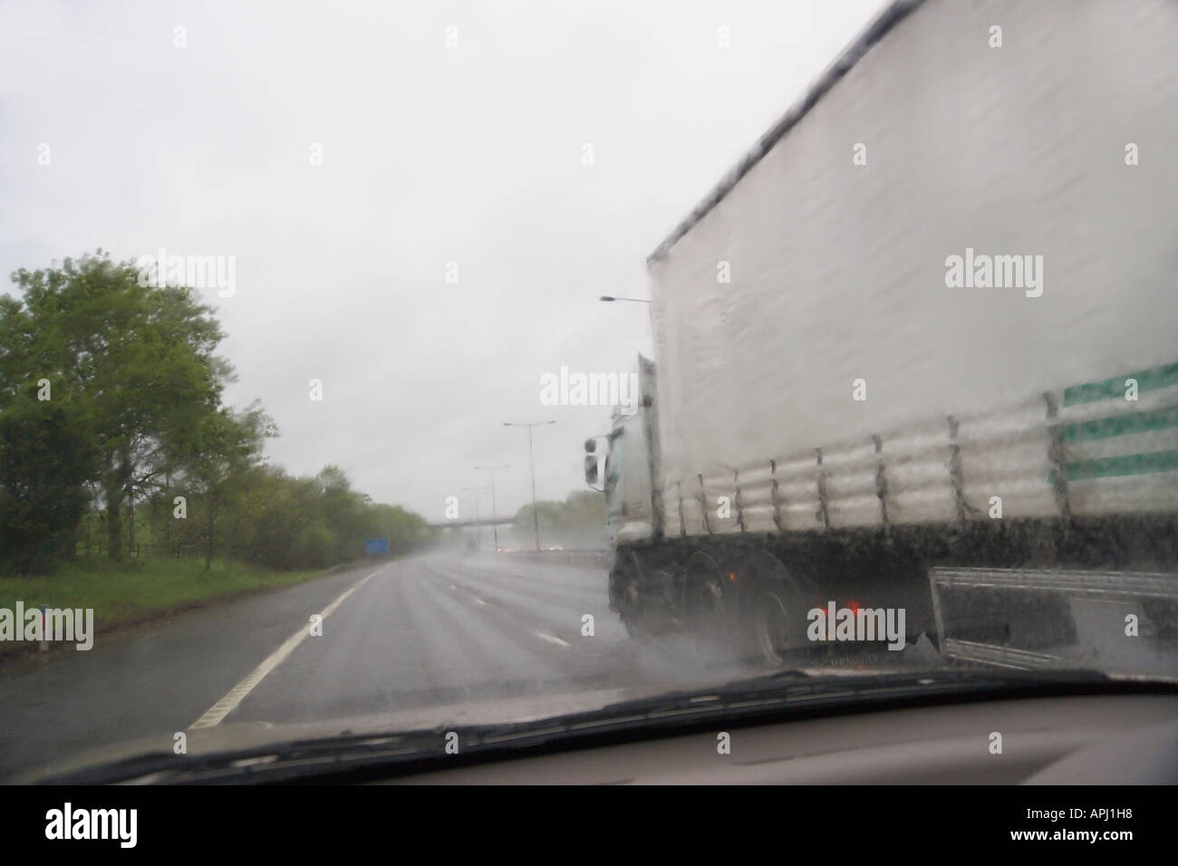 Overtaking car and lorry hi-res stock photography and images - Alamy