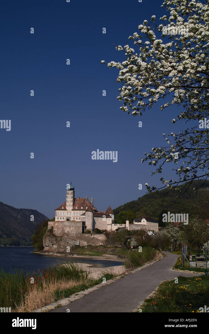 geography / travel , Austria, Lower Austria, Melk on the river Danube ...