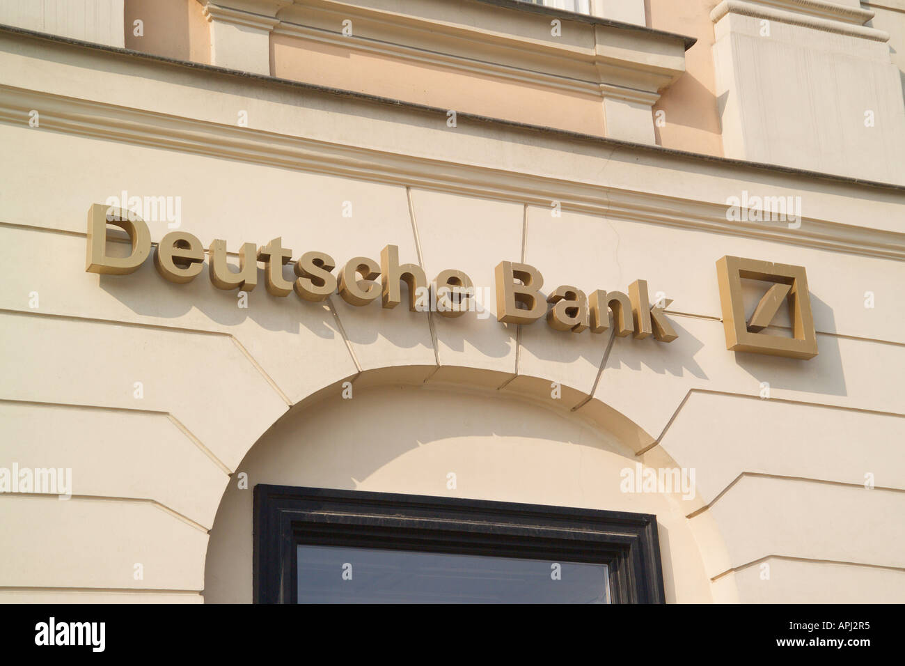 Deutsche bank sign hi-res stock photography and images - Alamy