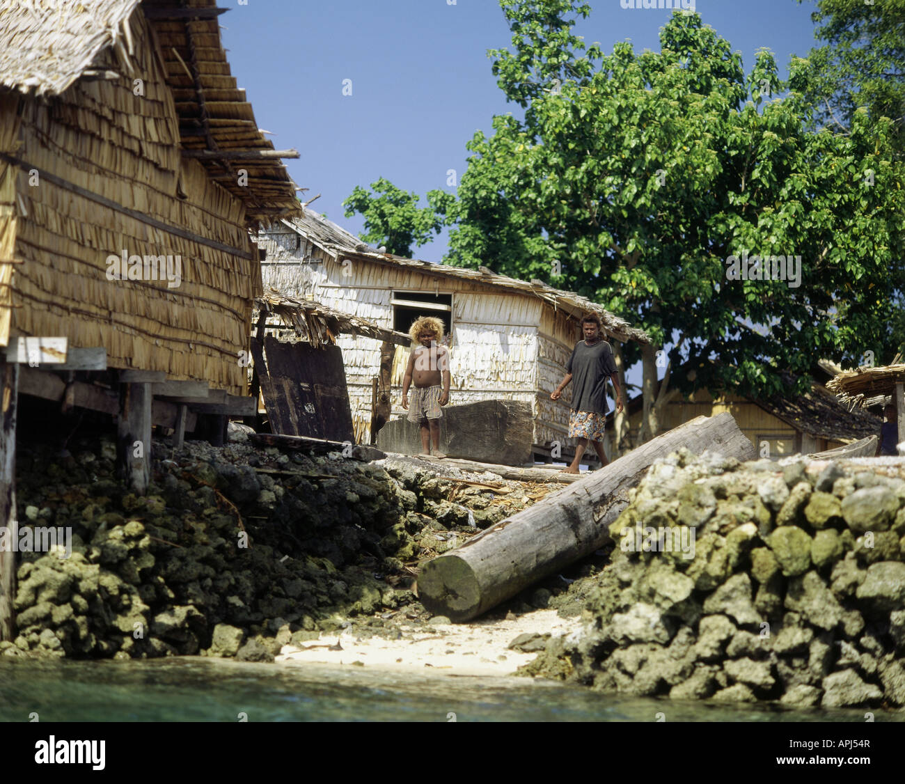 Langa langa lagoon with huts hi-res stock photography and images - Alamy