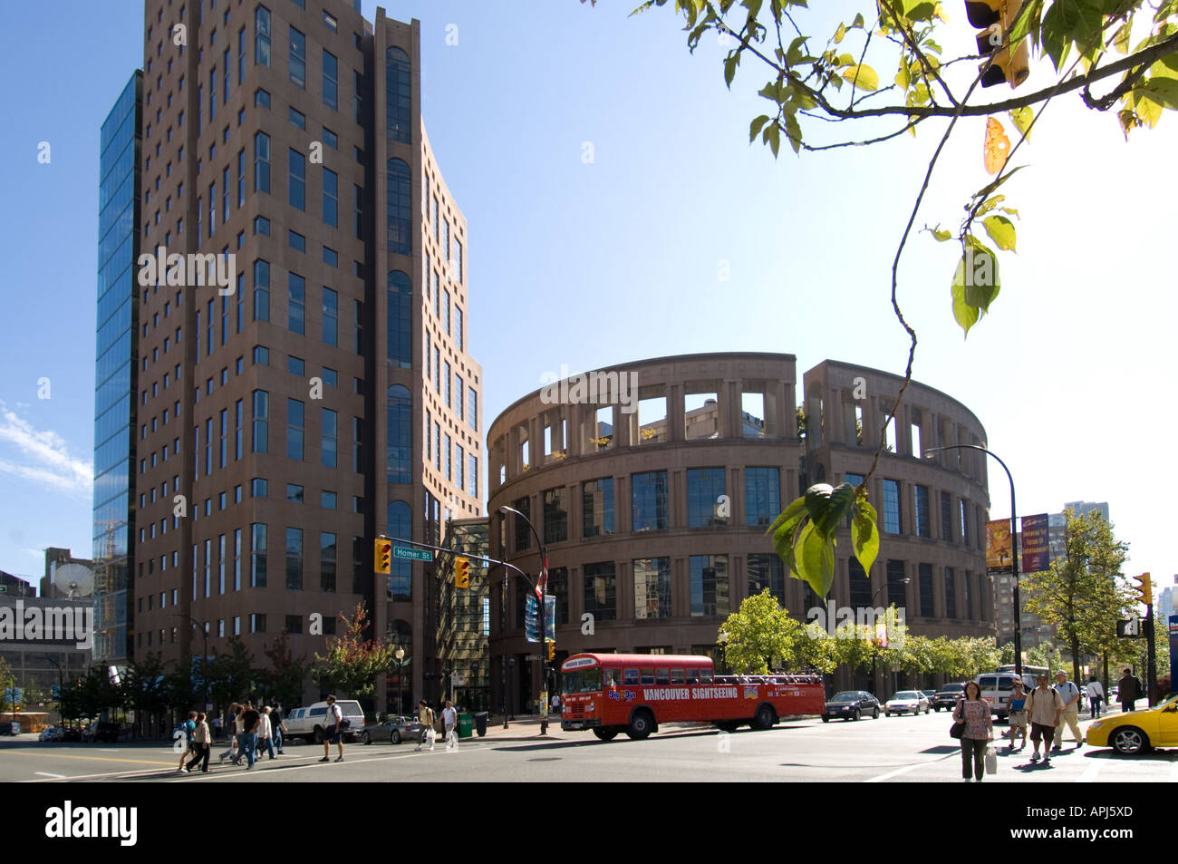 Antique circular building hi-res stock photography and images - Alamy
