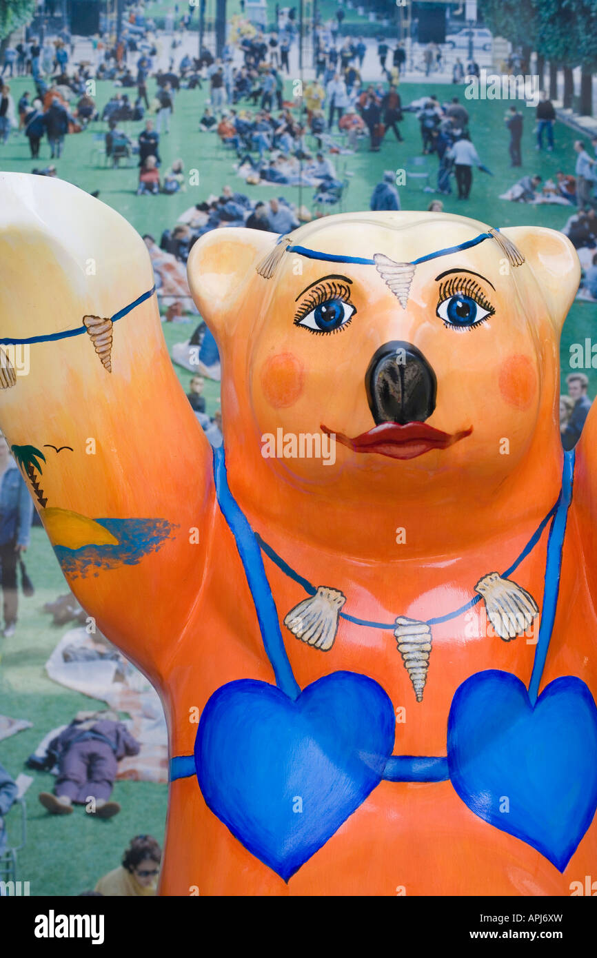 Europe germany berlin bear symbol hi-res stock photography and images ...